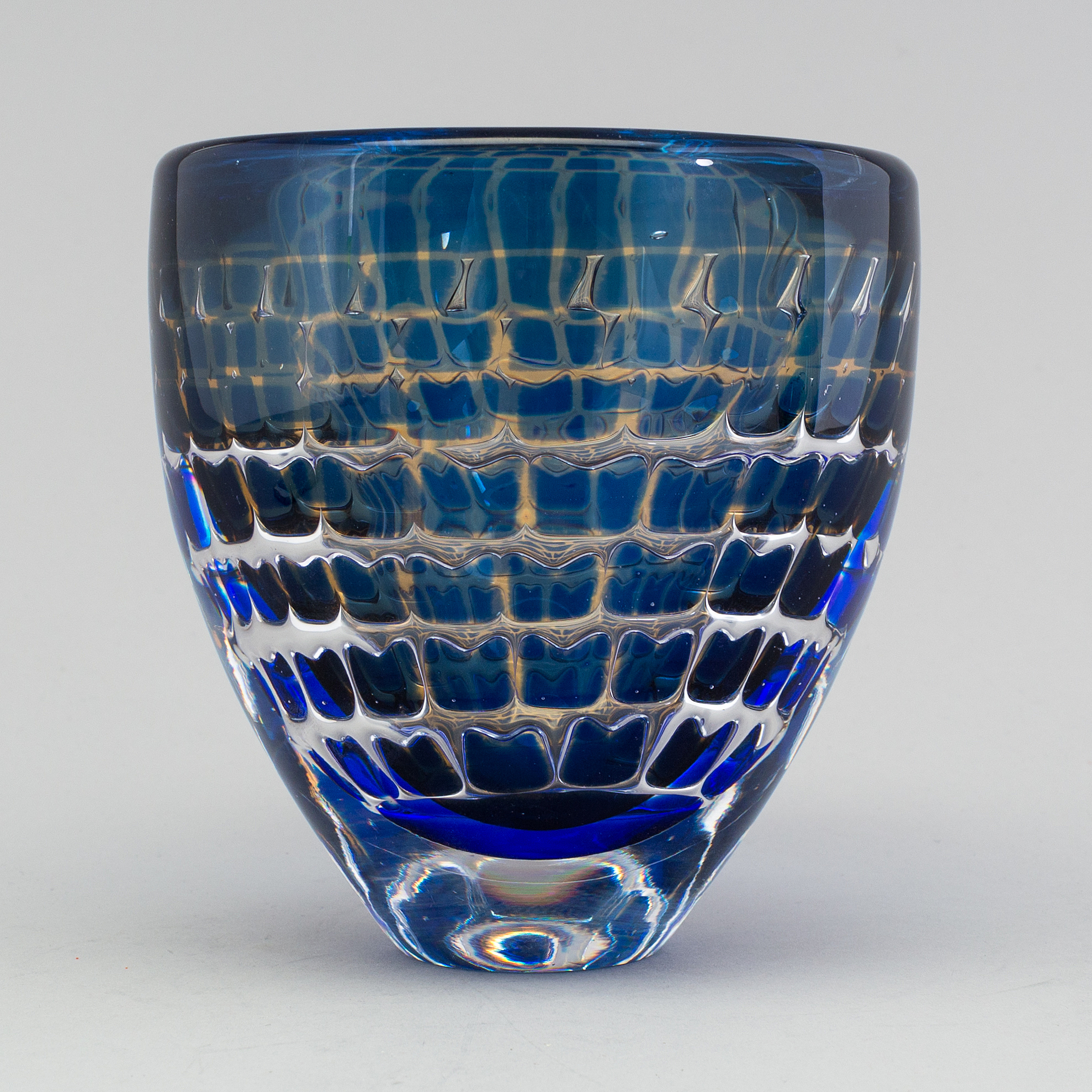 INGEBORG LUNDIN, vas, glas, "Ariel", Orrefors 1966. - Bukowskis