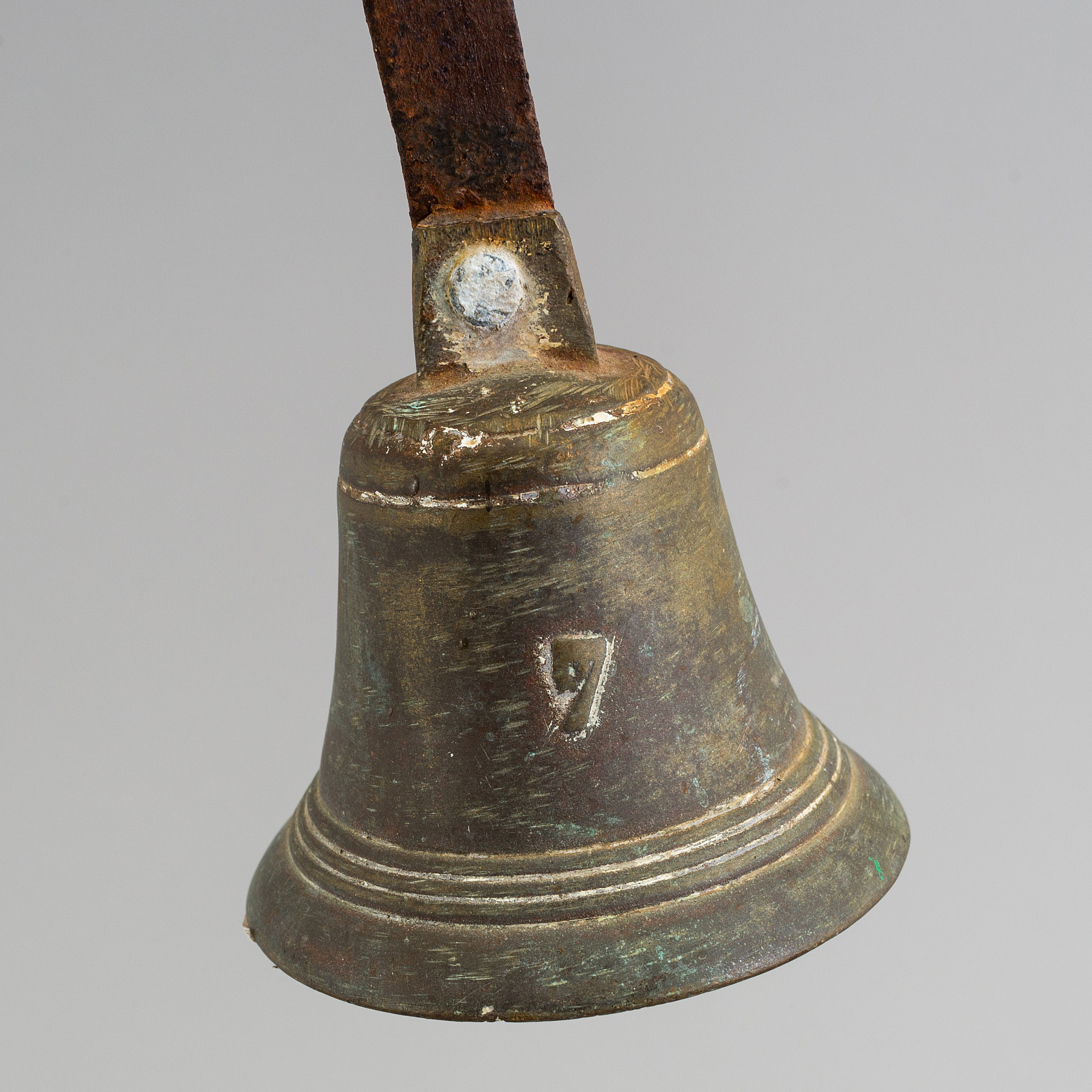 A 19TH CENTURY DOOR BELL. - Bukowskis