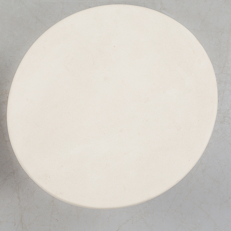 A pair of "Tokyo Pop small table / stool" by Tokujin Yoshioka for ...