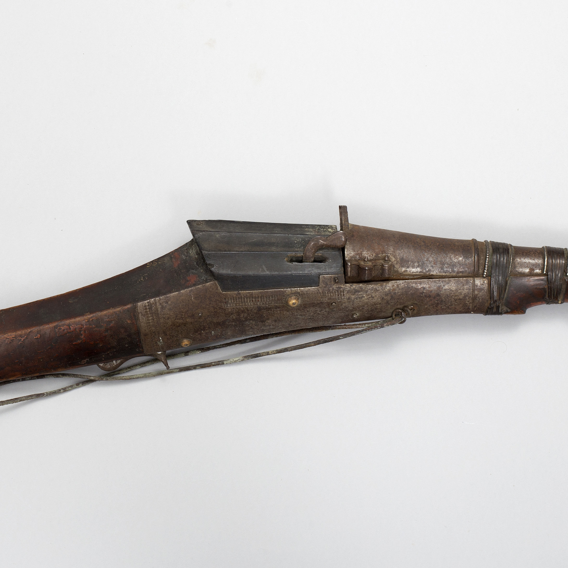 A 19th century musket, probably from the Ottoman Empire. - Bukowskis