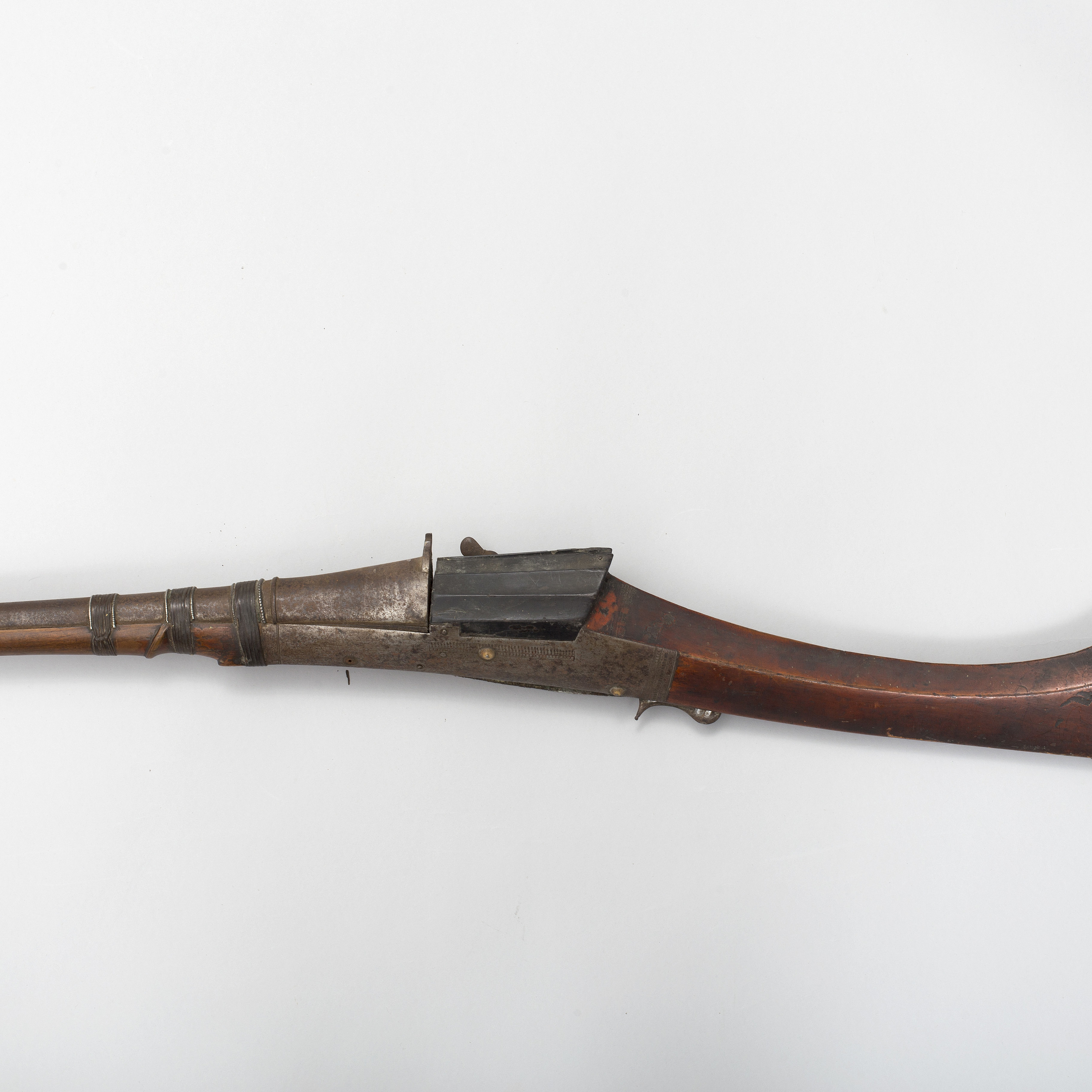 A 19th century musket, probably from the Ottoman Empire. - Bukowskis