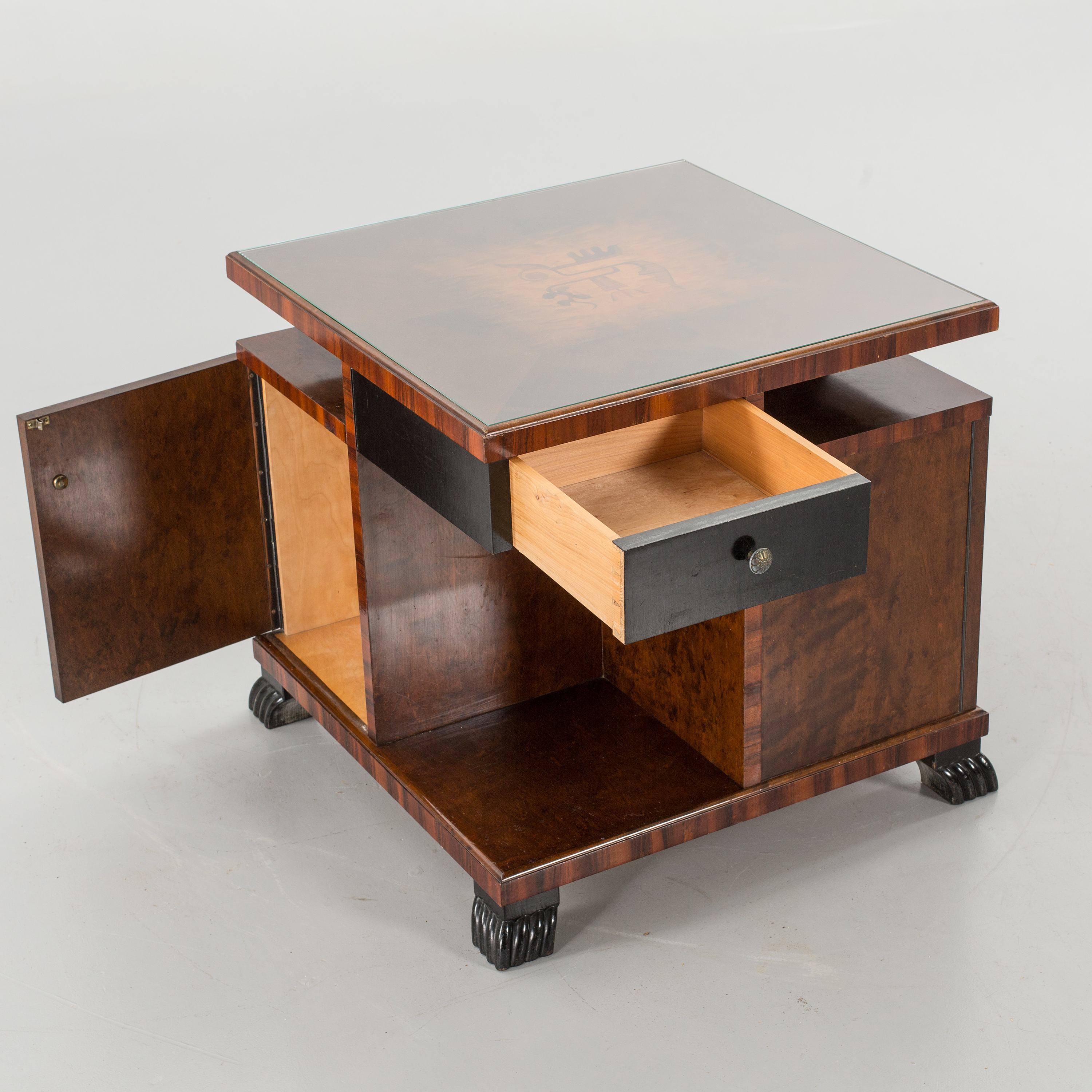 A BIRCH INLAID SMOKING TABLE, first half of the 20th century. - Bukowskis
