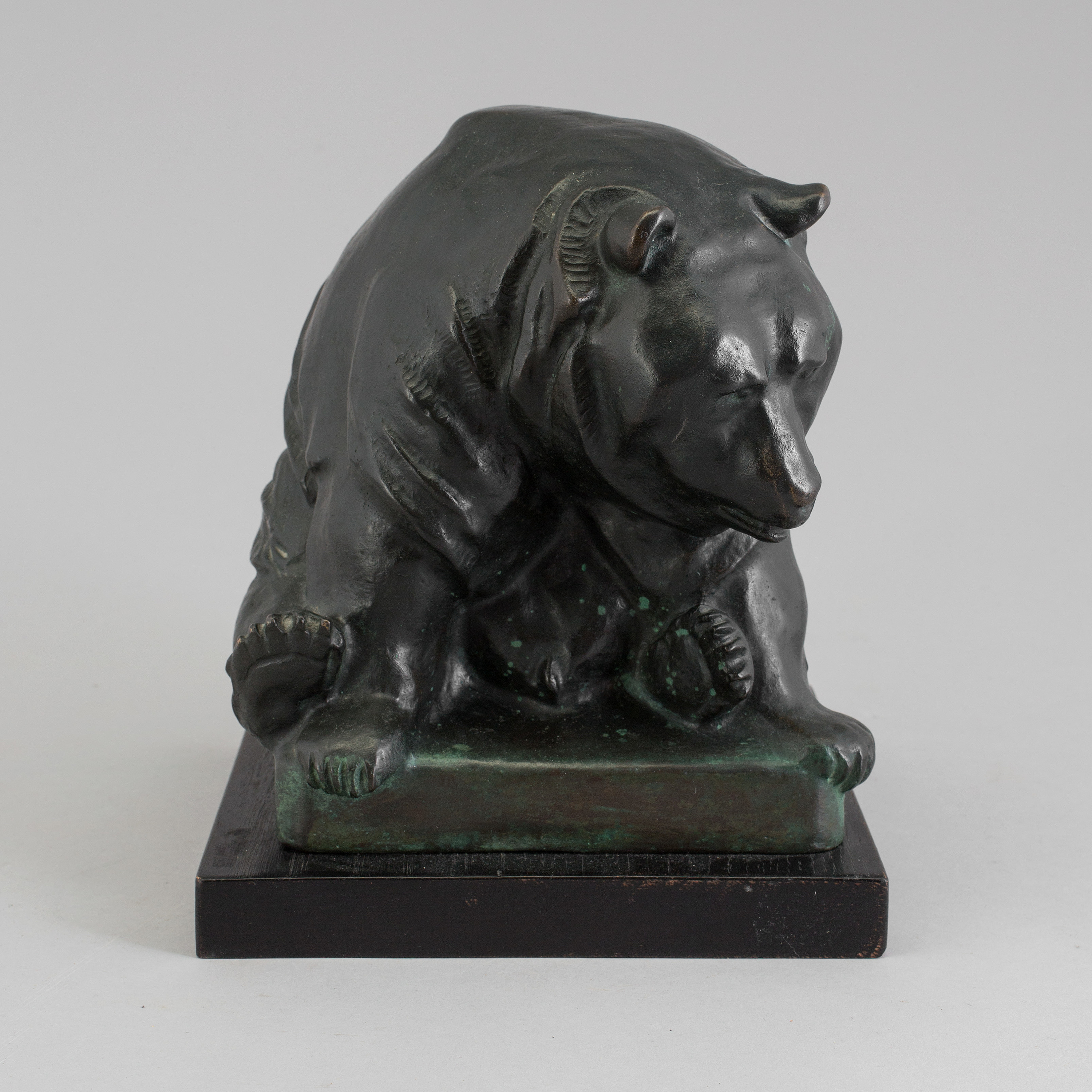 A bronze sculpture by Carl Fagerberg, signed. Herman Bergman. - Bukowskis