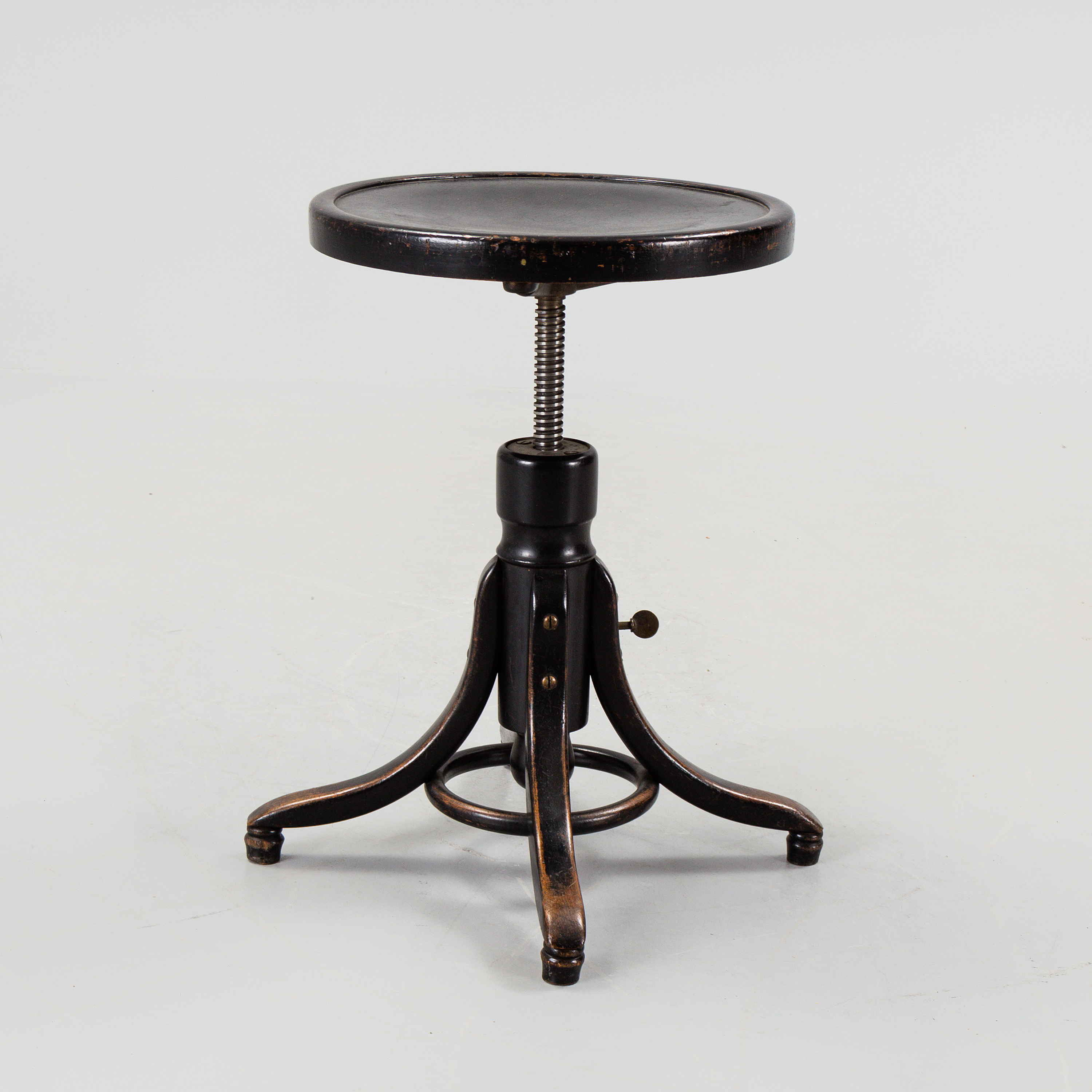 PALL, trä, 1930-tal. - Bukowskis