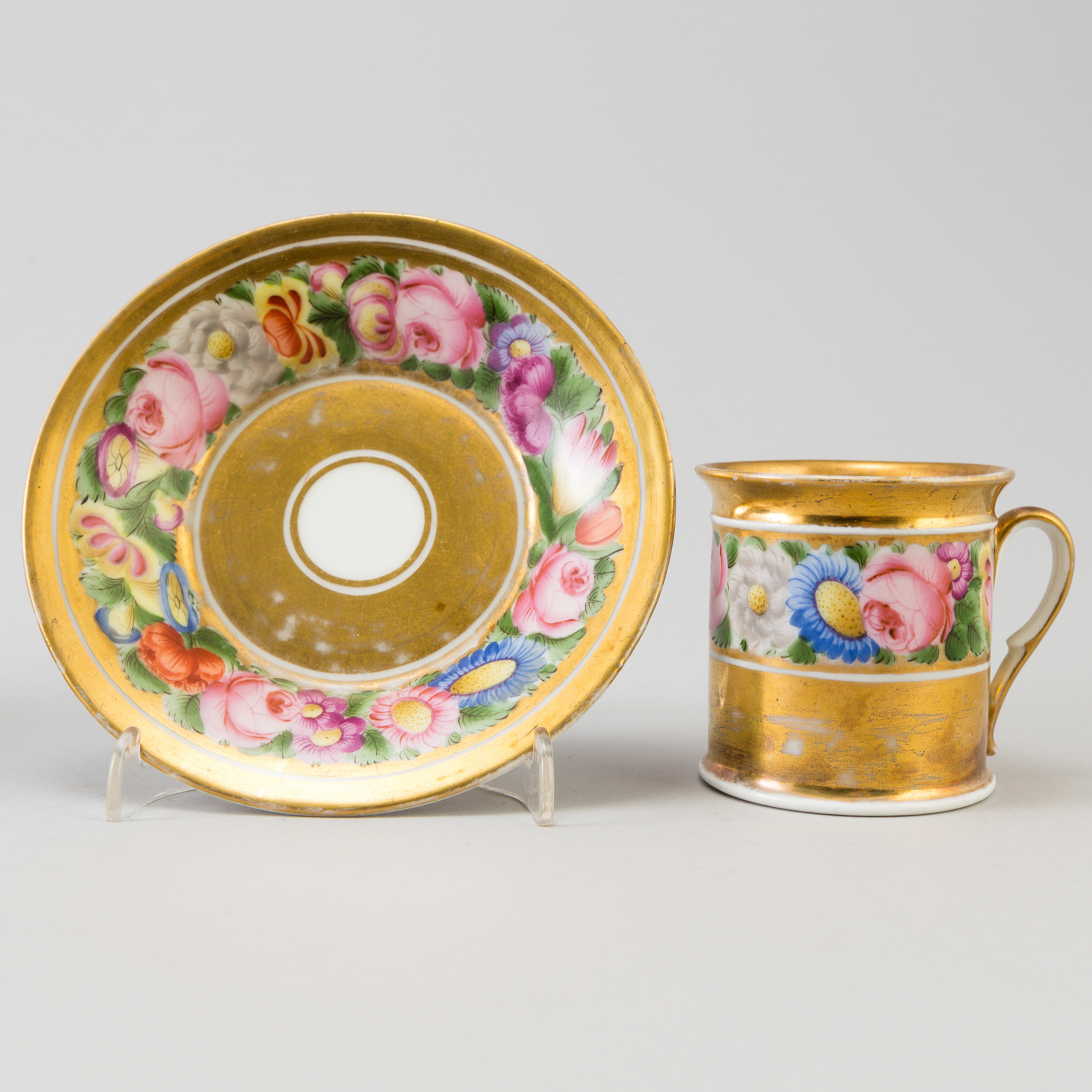 TEKANNA samt KOPPAR MED FAT, ett par, bland annat Elijah Mayer, England ...