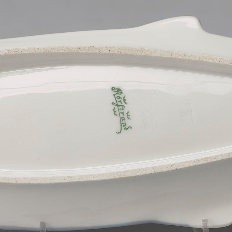 Alf Wallander, An Alf Wallander Art Nouveau 'Iris' porcelain 21 pcs ...