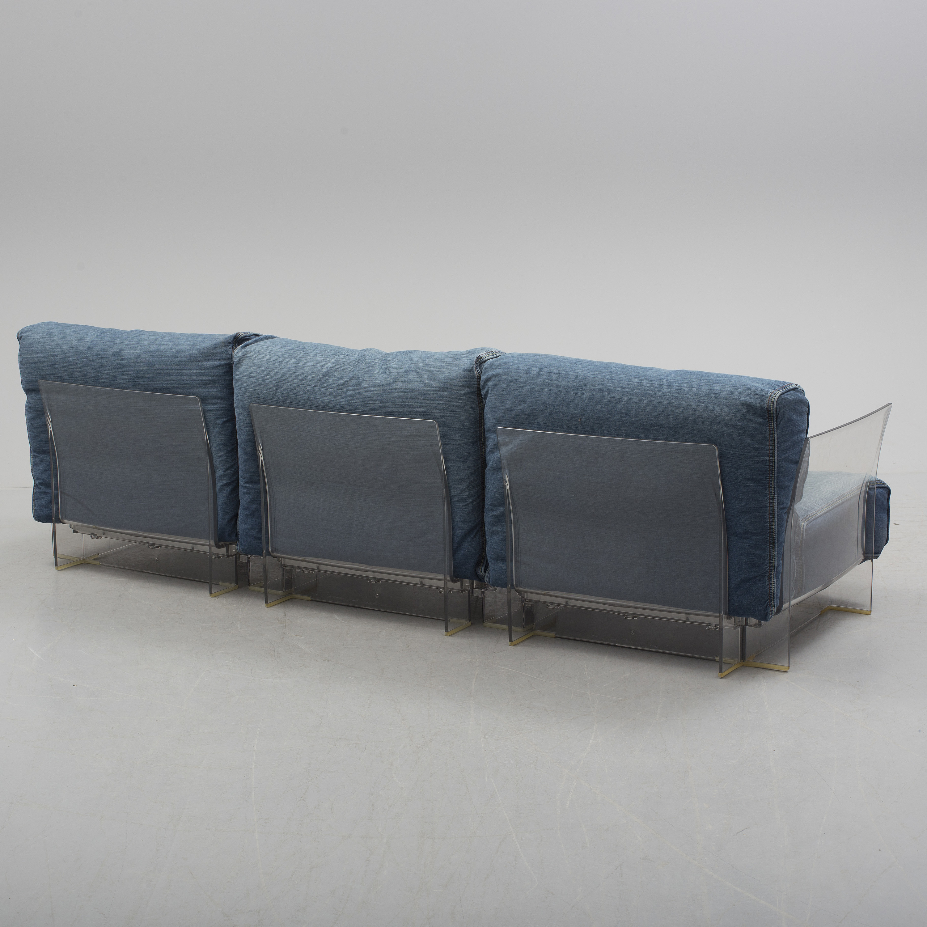 PIERO LISSONI & CARLO TAMBORINI, soffa, "Pop", Kartell. - Bukowskis