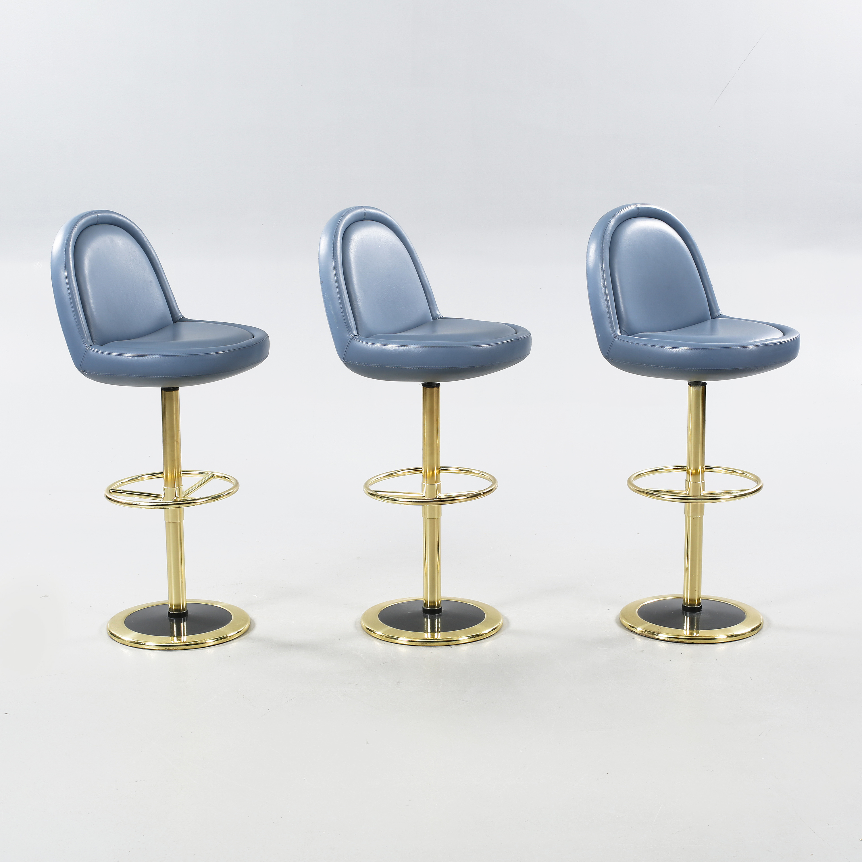 BARSTOLAR, 3 st, Johanson design, 1900-talets andra hälft. - Bukowskis