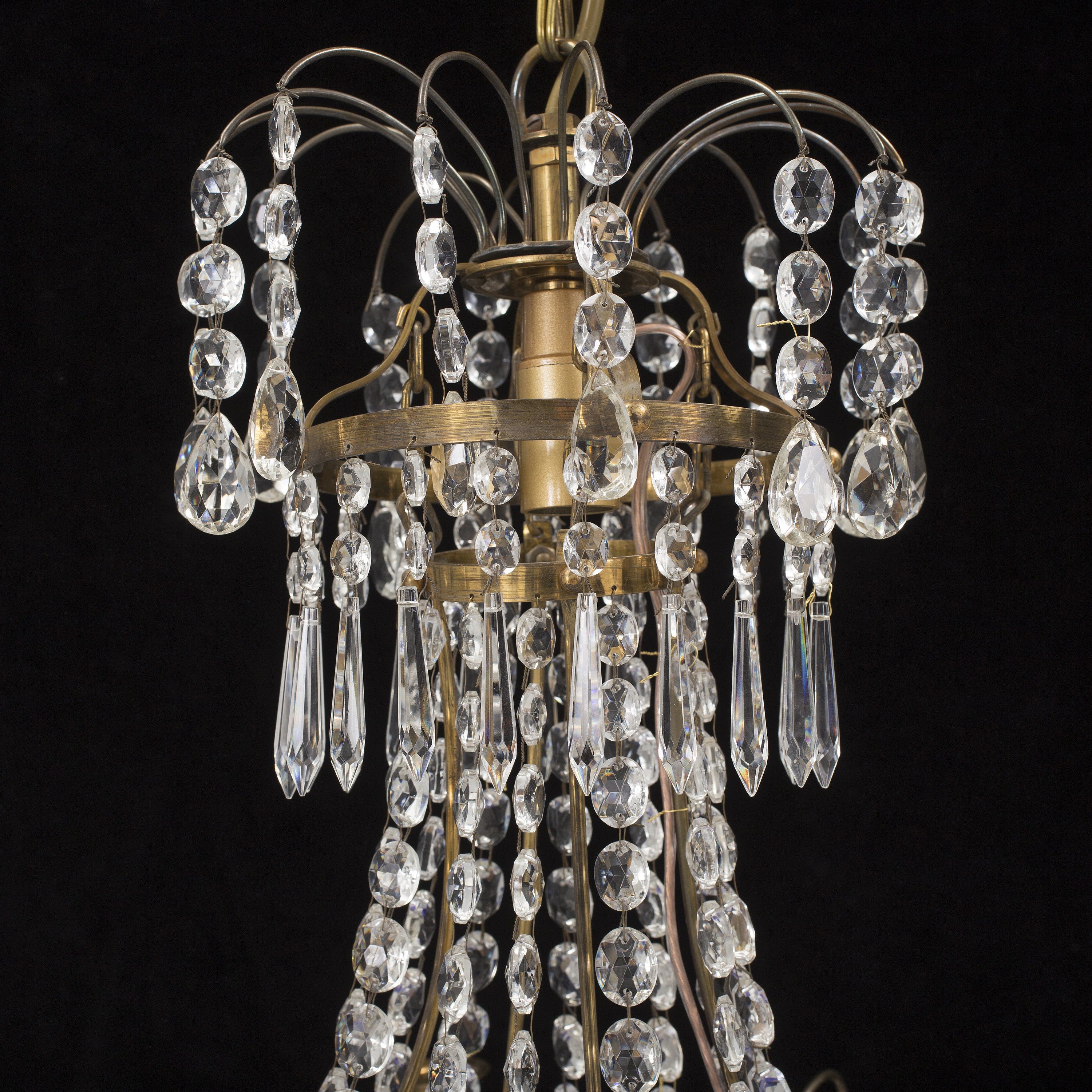 LJUSKRONA, gustaviansk stil, 1900-talets mitt. - Bukowskis