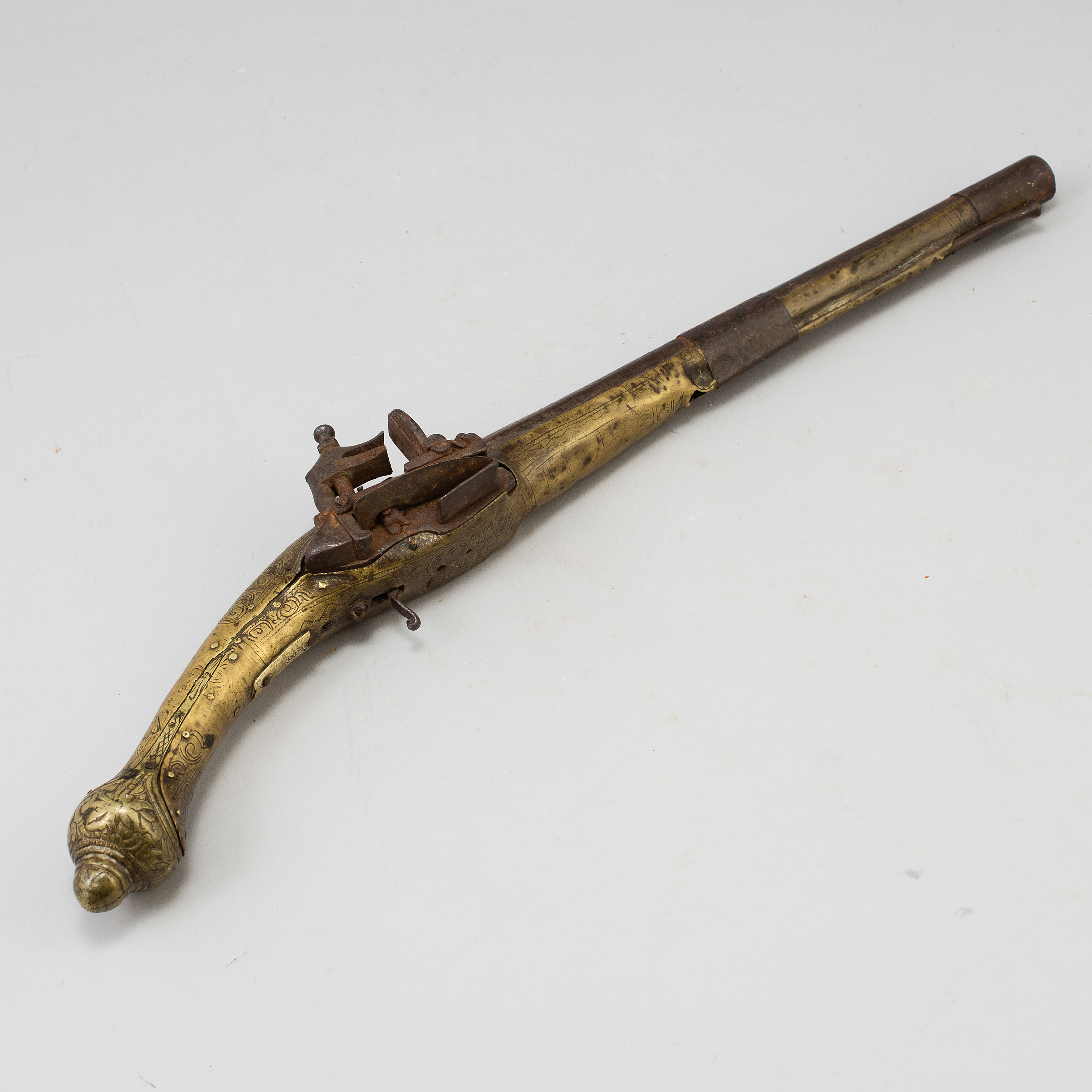 A North African flintlock pistol from the 19th century. - Bukowskis