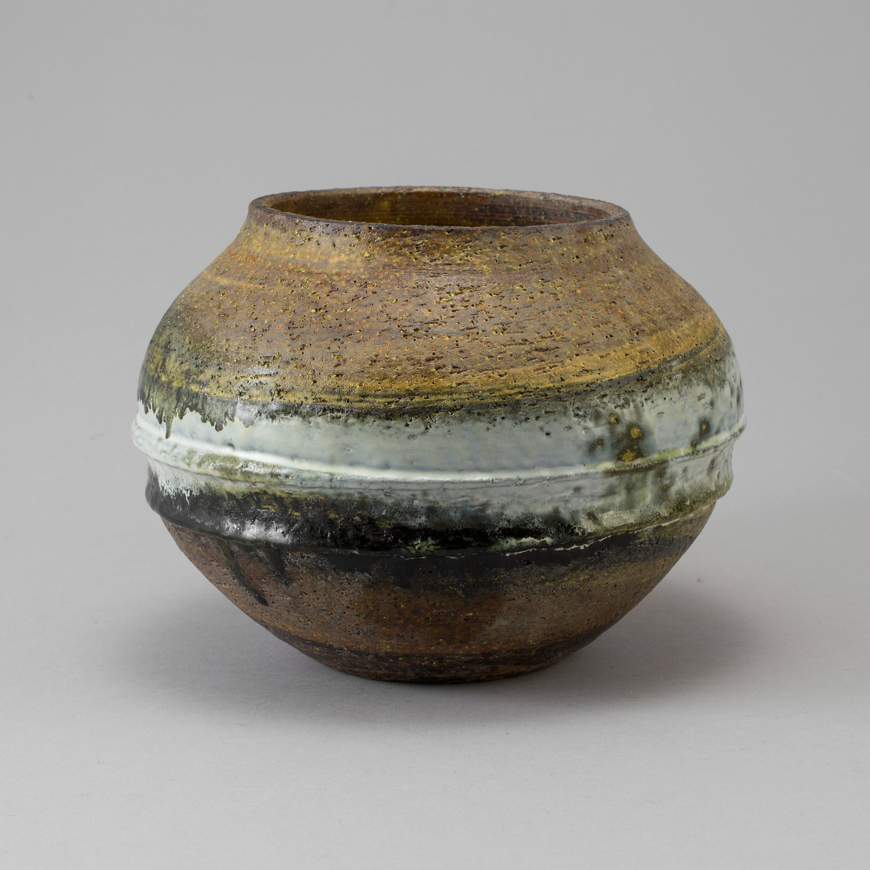 A stonewear vase by Marcello Fantoni, Italy. - Bukowskis
