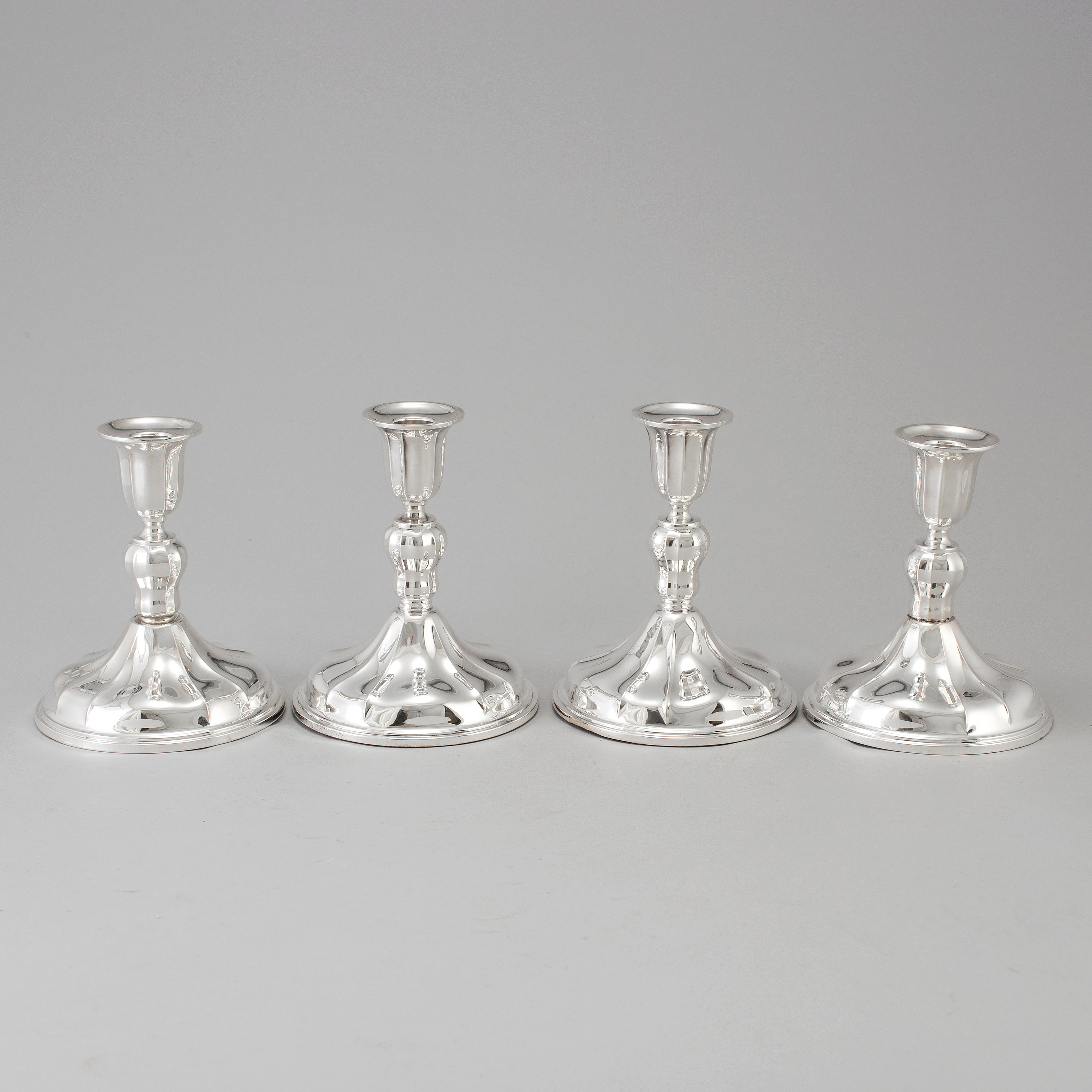 A pair of Candelabra, and four candlesticks, silver, Norway. - Bukowskis