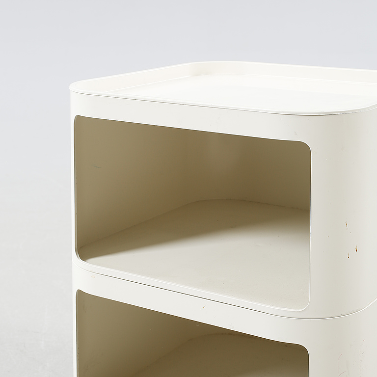 A plastic bedside table "Componibili", Anna Castelli-Ferrieri for ...
