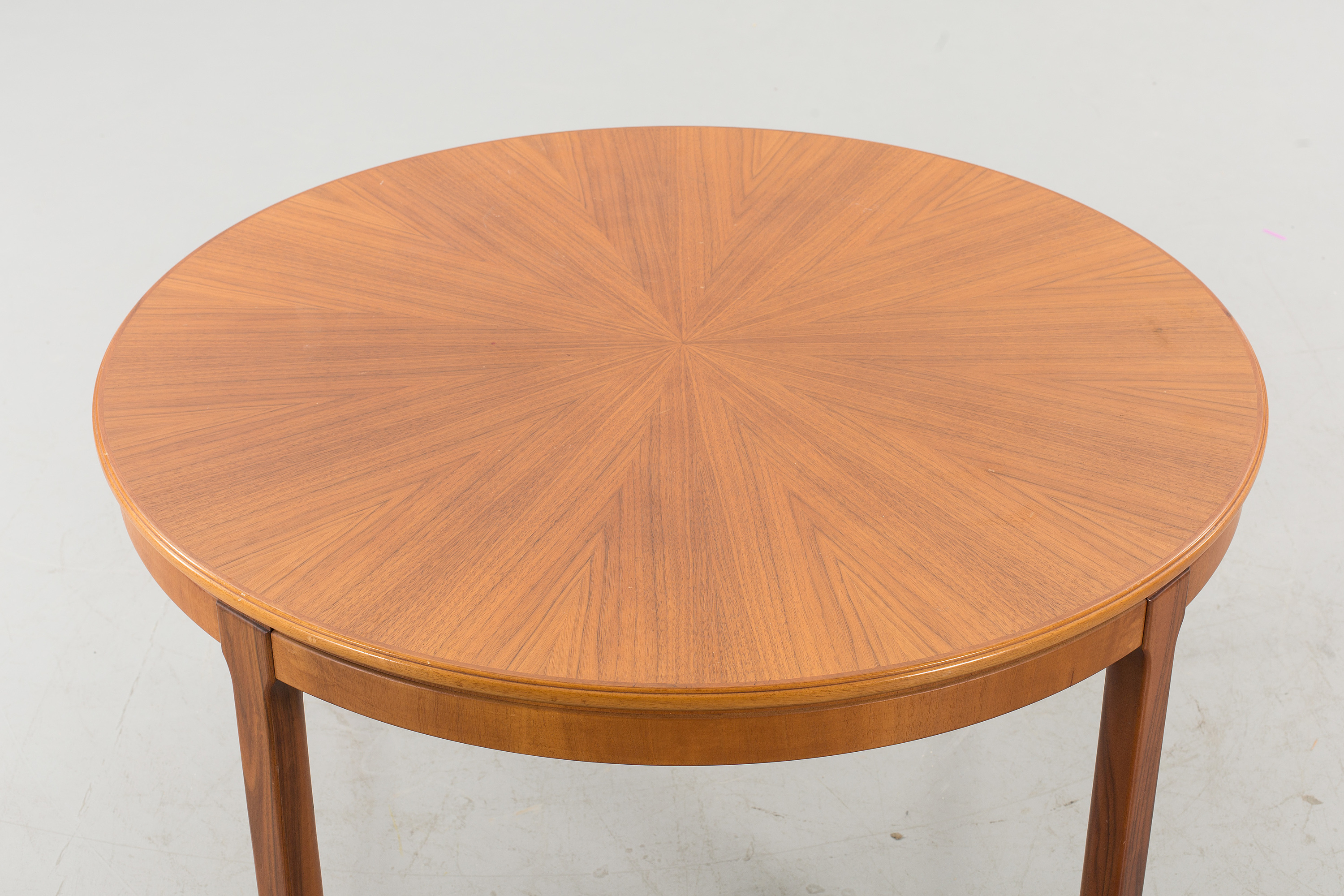 CARL MALMSTEN COFFEE TABLE. - Bukowskis