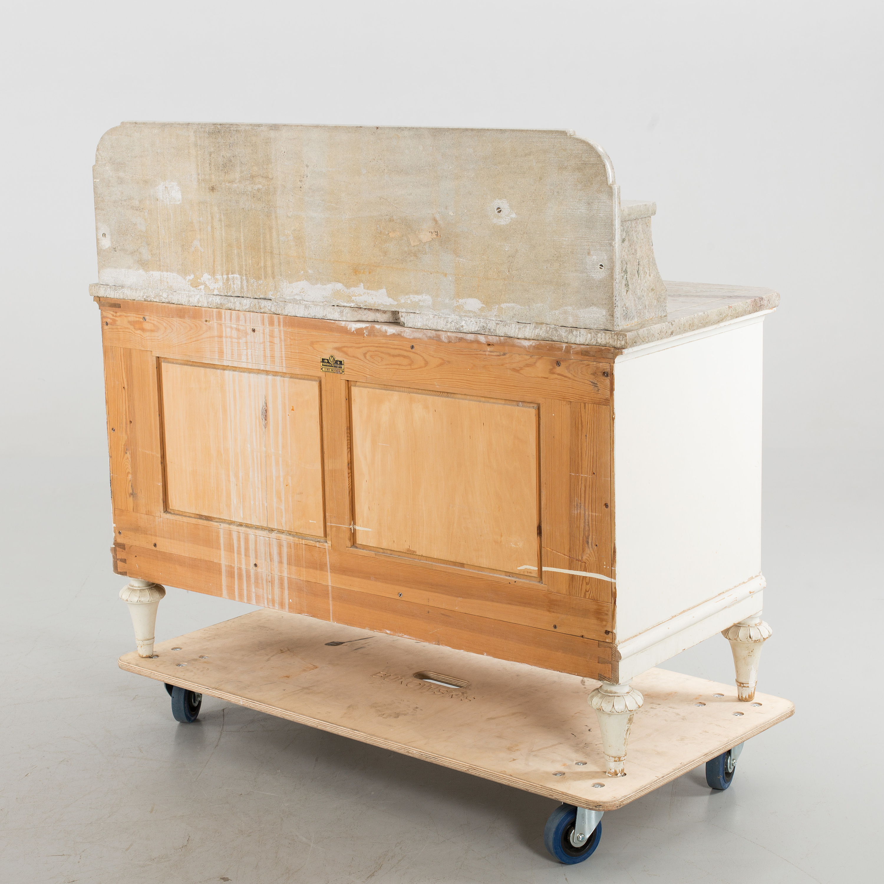 SKÄNK/KOMMOD, Nordiska Kompaniet, 1900-talets första hälft. - Bukowskis