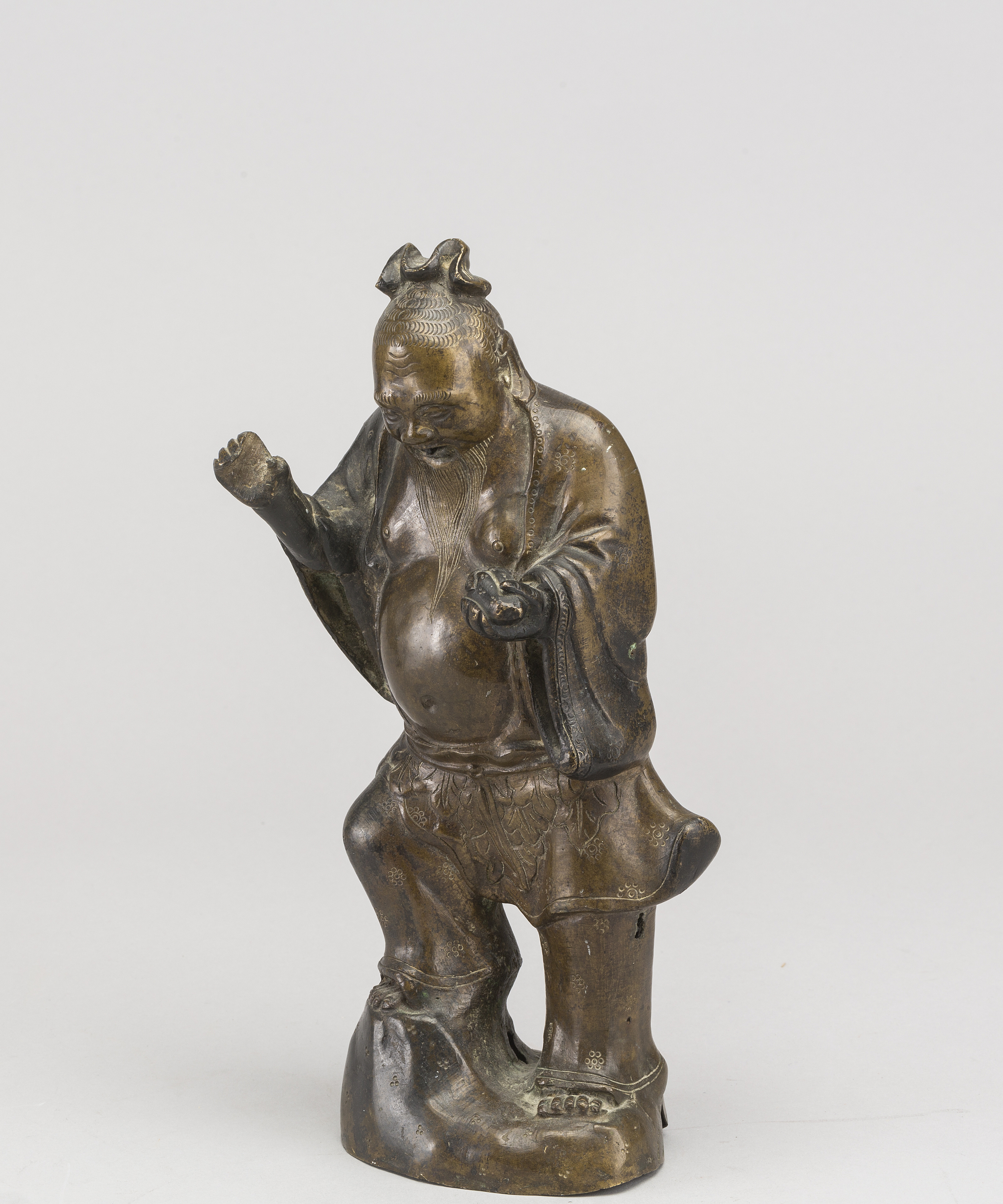 A CHINESE BRONZE SCULPTURE, 20th century. - Bukowskis