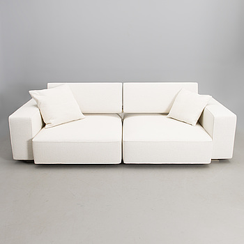 An early 21st century Italian 'Andy' sofa for B&B. - Bukowskis