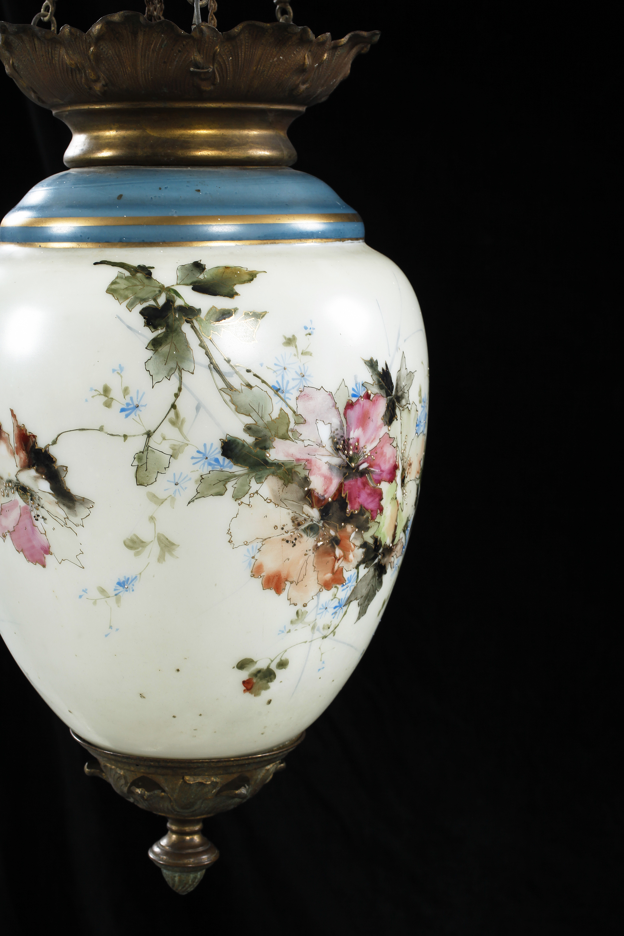 A late 19th century lamp, height ca 75 cm, height ca 63 cm. - Bukowskis