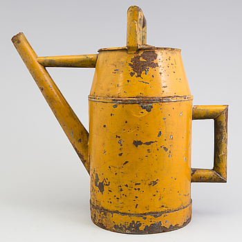 A LATE 19TH CENTURY TIN JUG. - Bukowskis