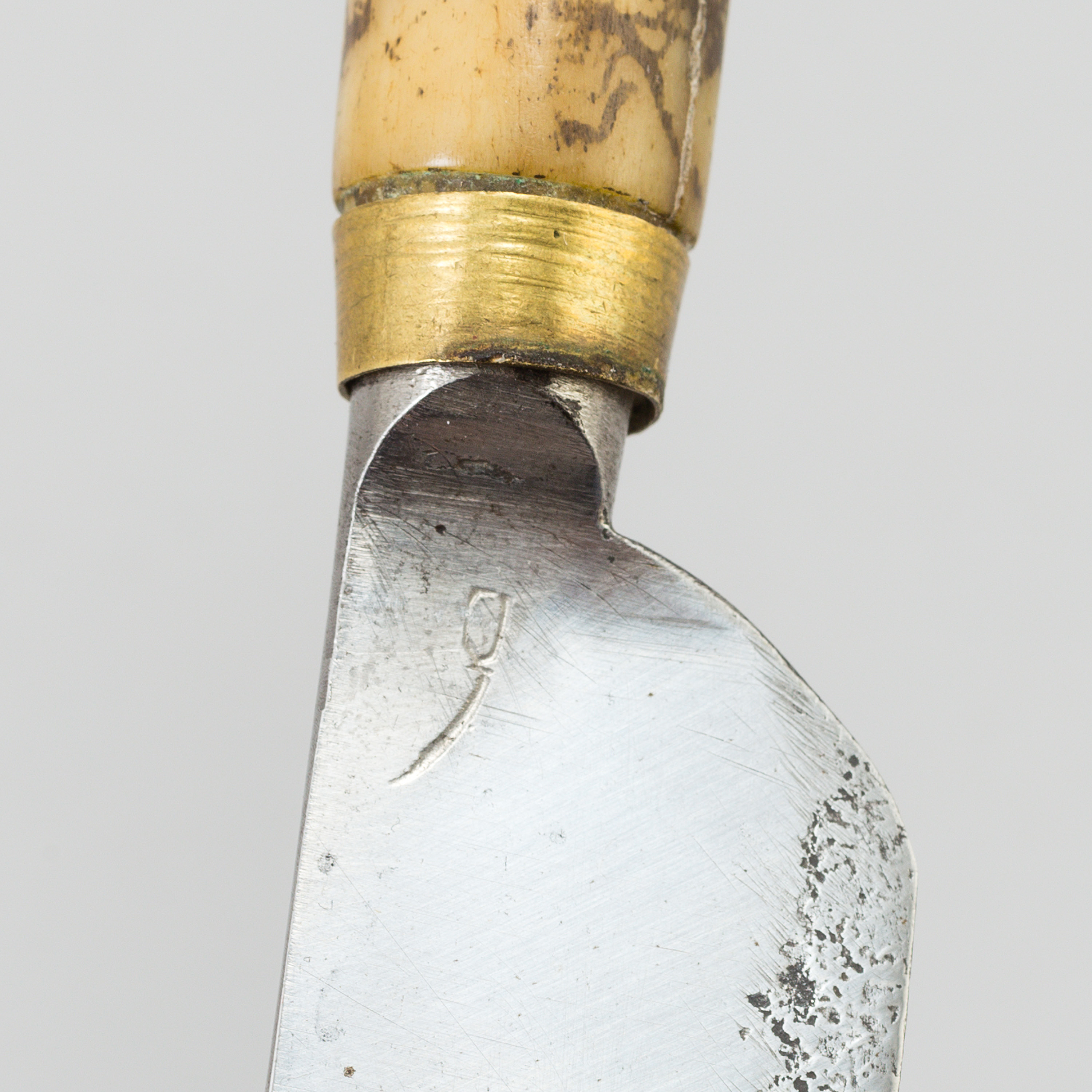 A pair of 18th century fork and knife. - Bukowskis