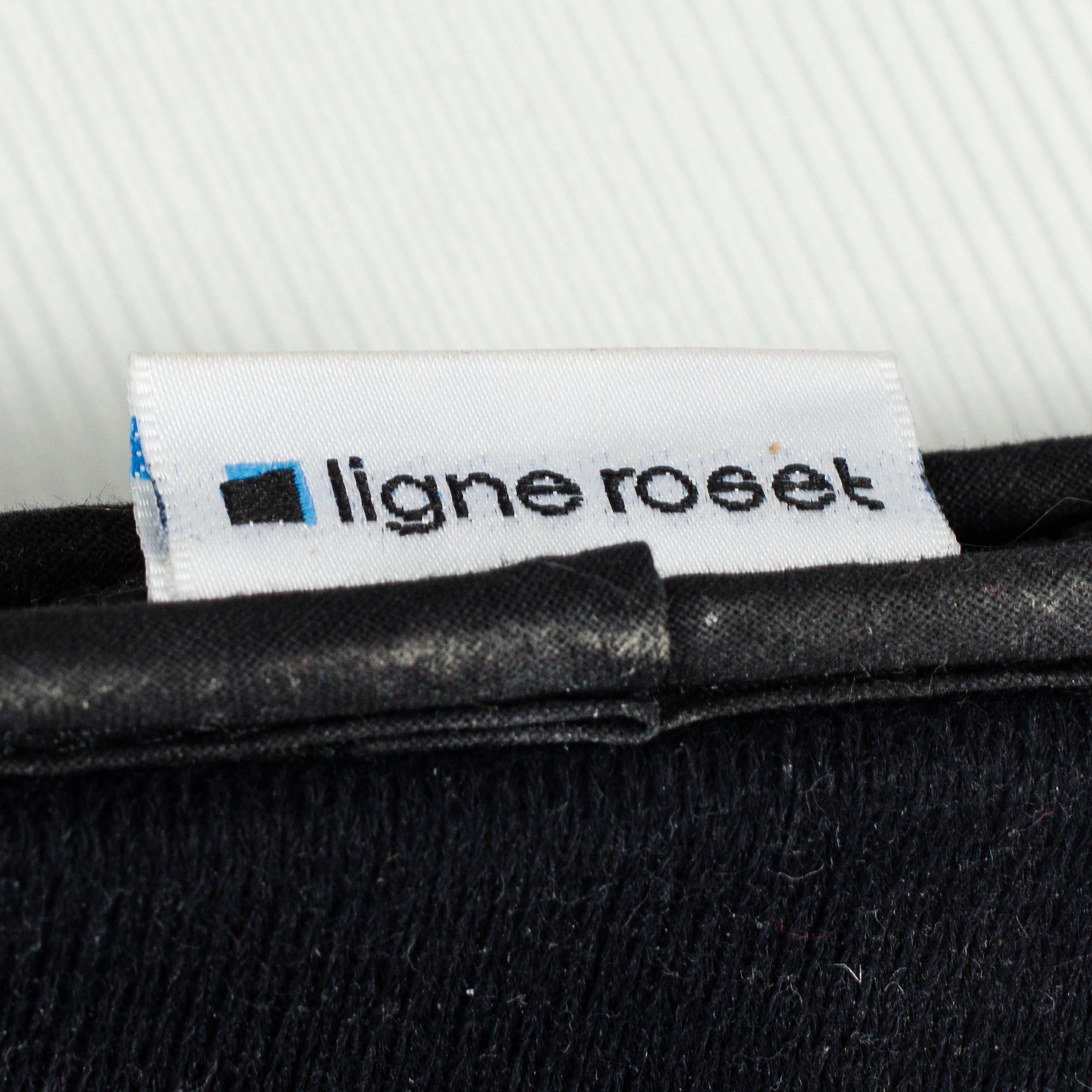 A "yo yo" table by Ligne Roset in the 2000's. - Bukowskis