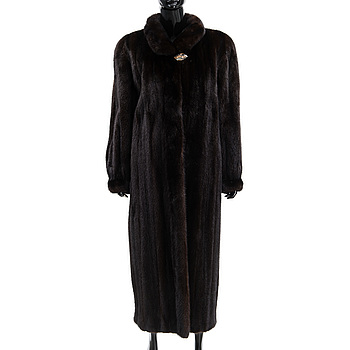 A SAGA MINK FUR COAT. - Bukowskis