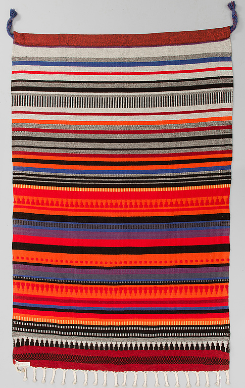 A Finnish raanu wall textile, handwoven in Lapland. Circa 176x115 cm ...