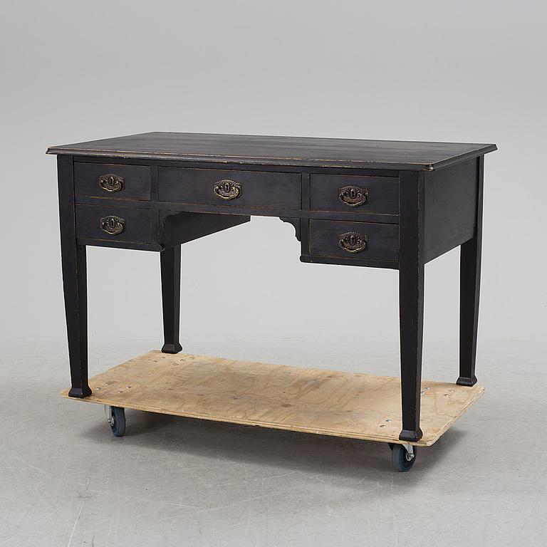 An early 1900s writing desk. - Bukowskis