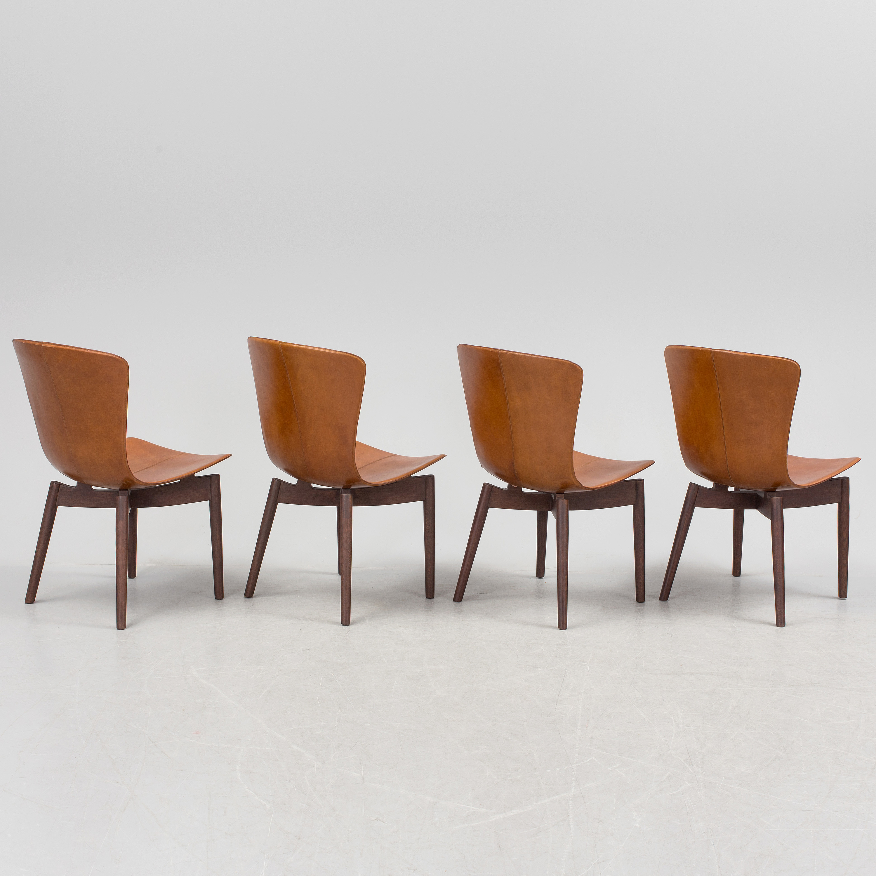 MICHAEL W DREEBEN, stolar 4 st, "Shell Dining Chair", för Mater ...