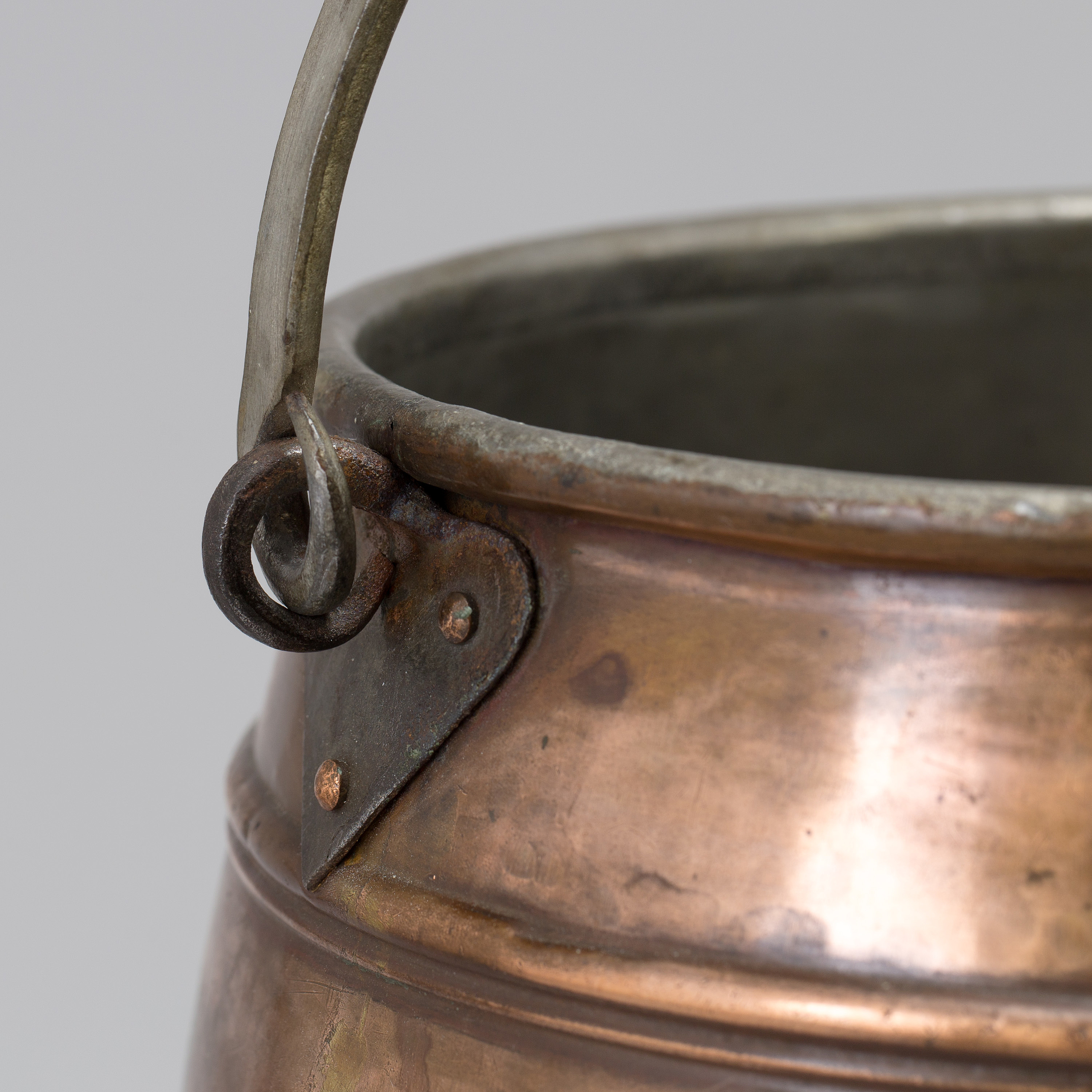 TWO COPPER BUCKETS, ca 1900. - Bukowskis
