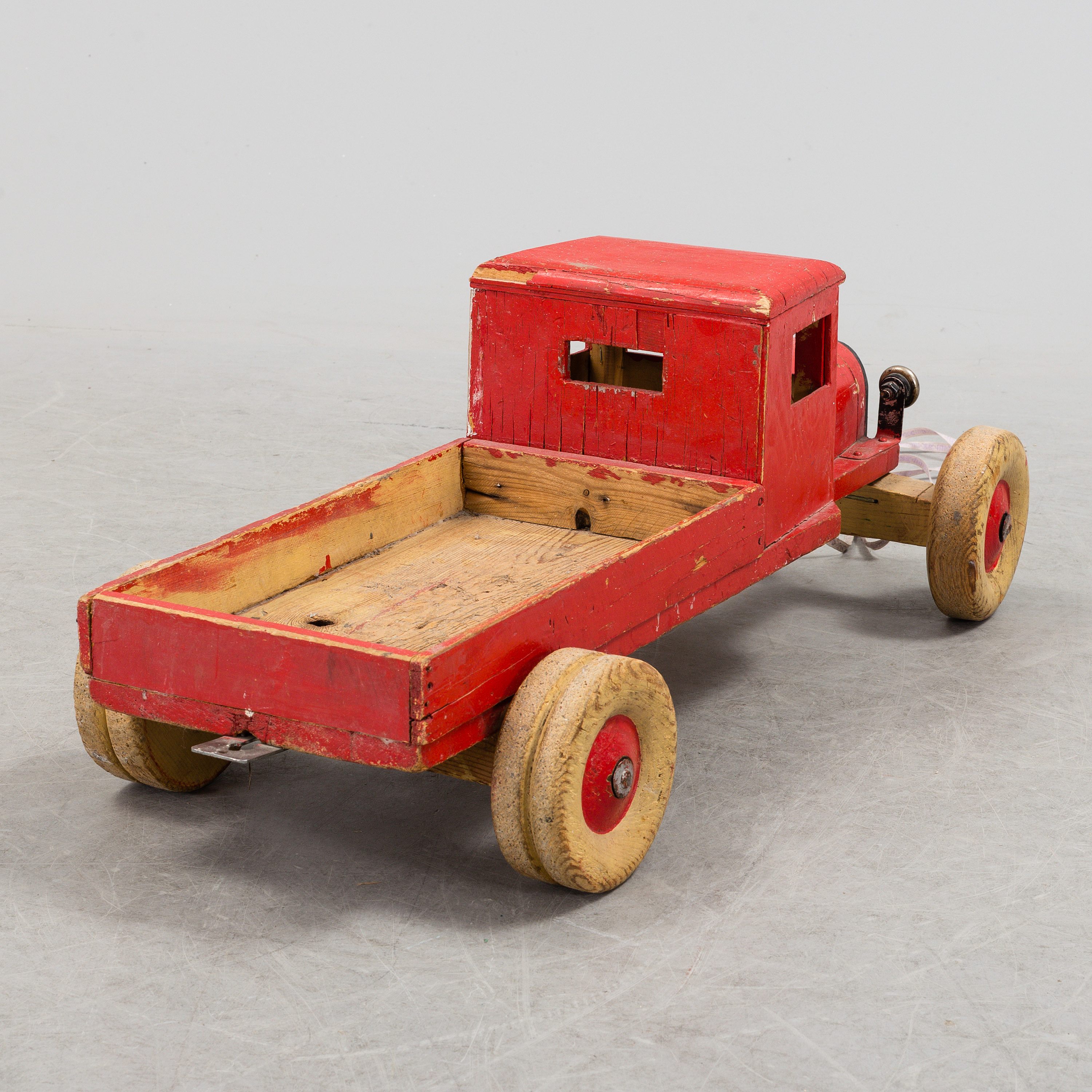 A TOY CAR, mid 1900s. - Bukowskis
