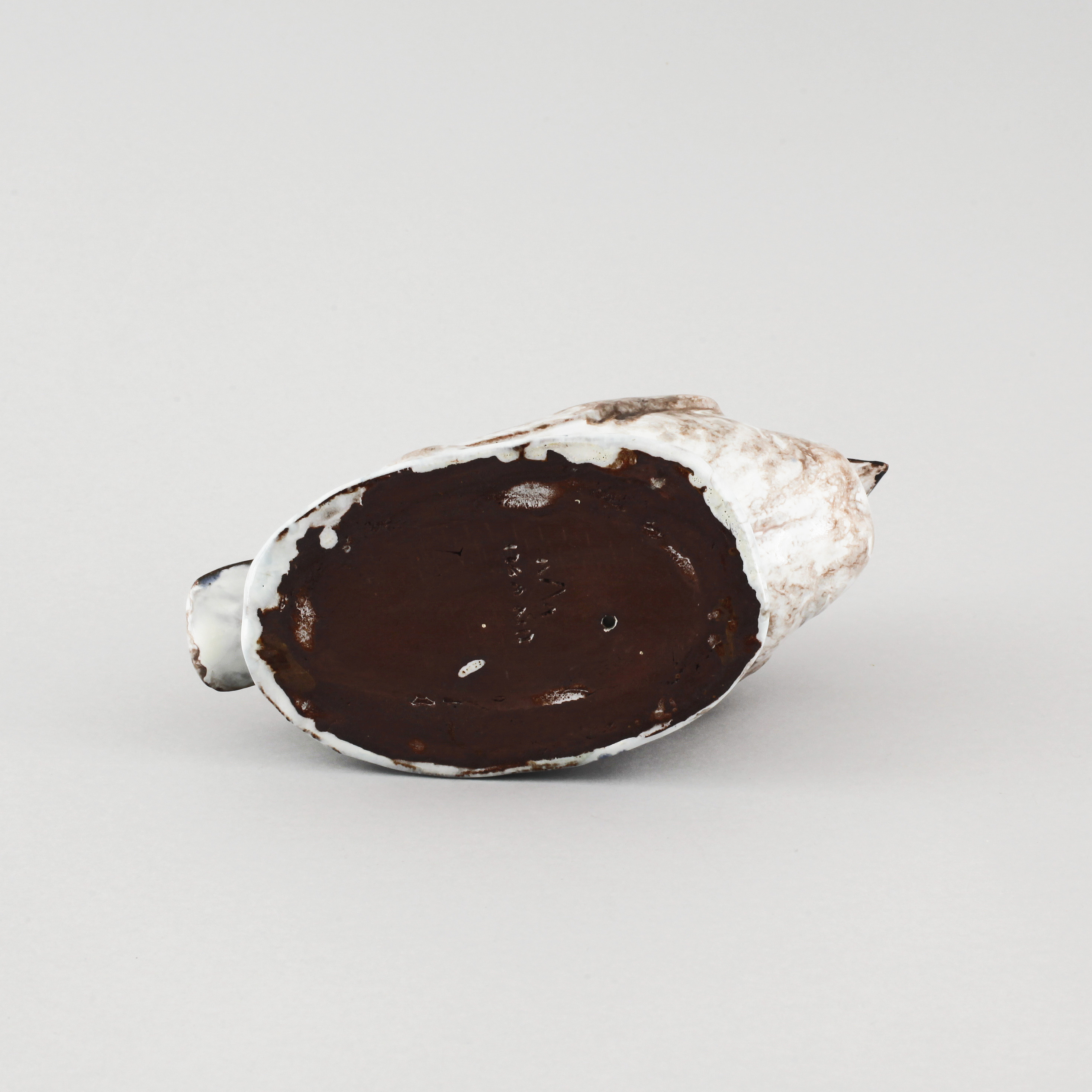 A ceramic sculpture by Gudmundur Einarsson, signed. - Bukowskis