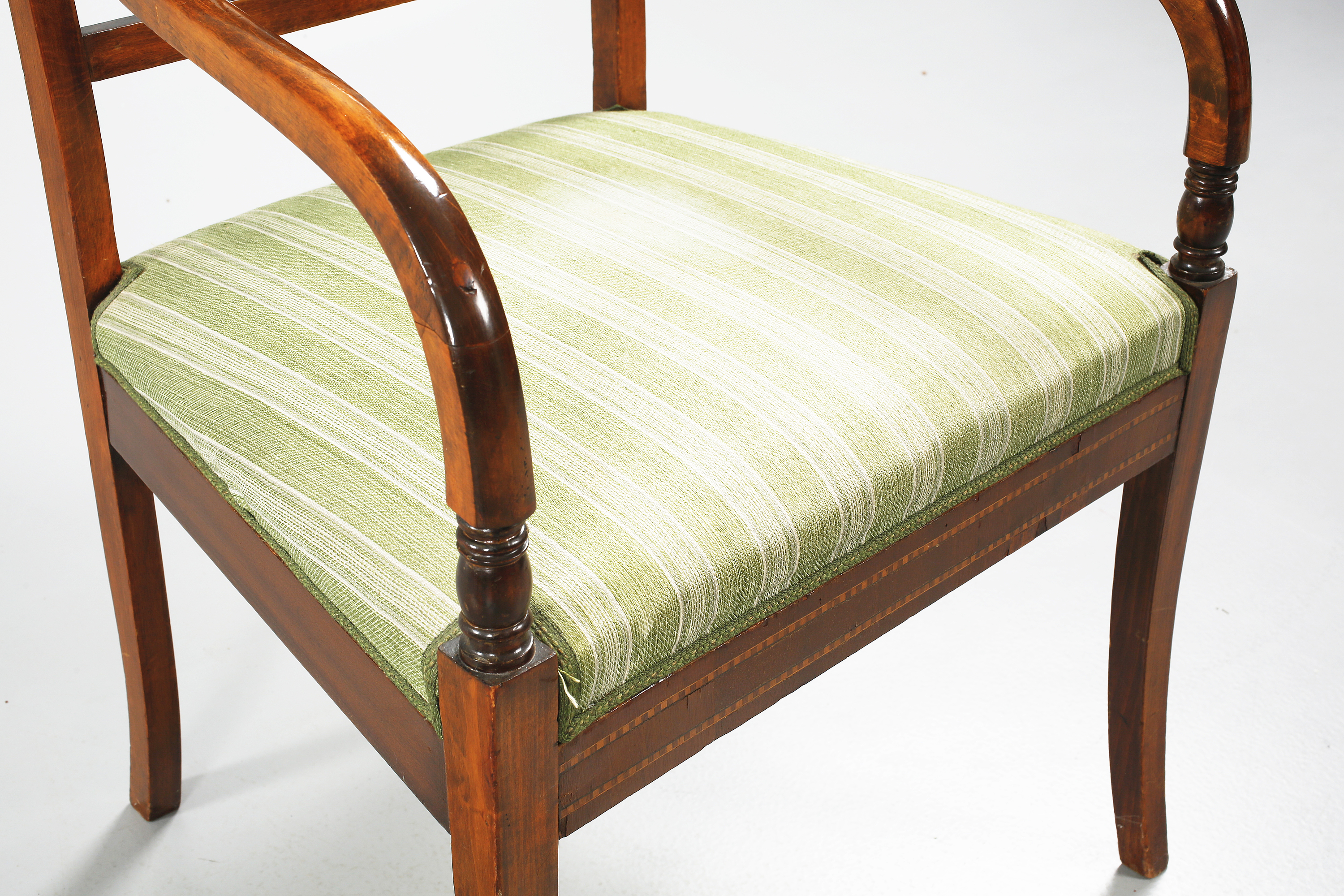 A pair of armchairs, first half of the 19th century. - Bukowskis