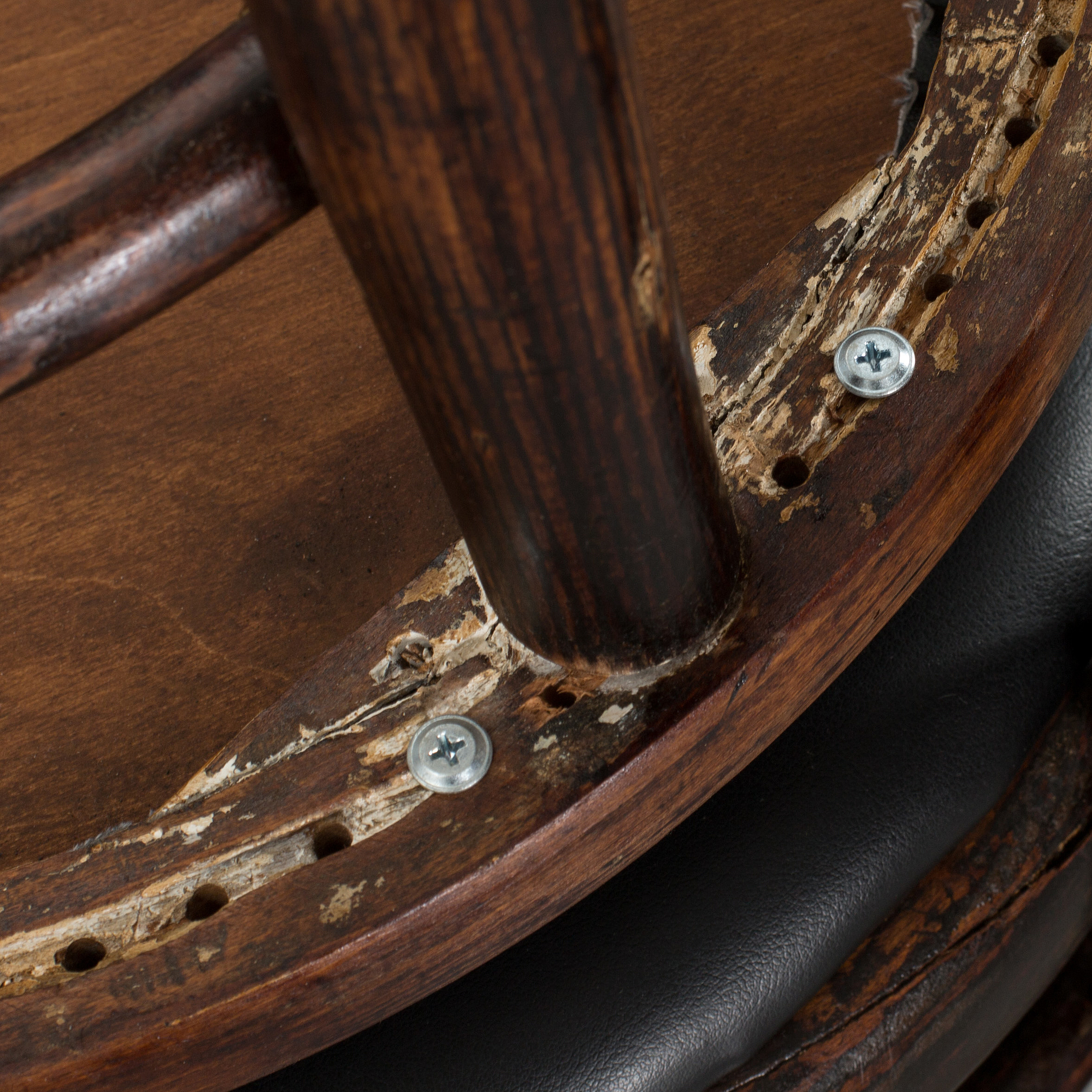 STOLAR, ett par, Thonet stämpelmärkta. - Bukowskis