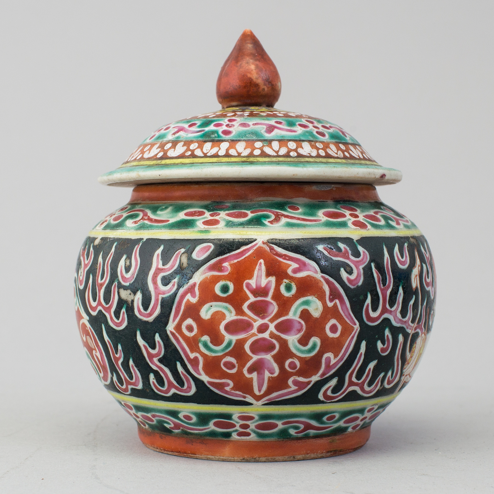 A Bencharong porcelain bowl with cover, China for the Thai Market ...