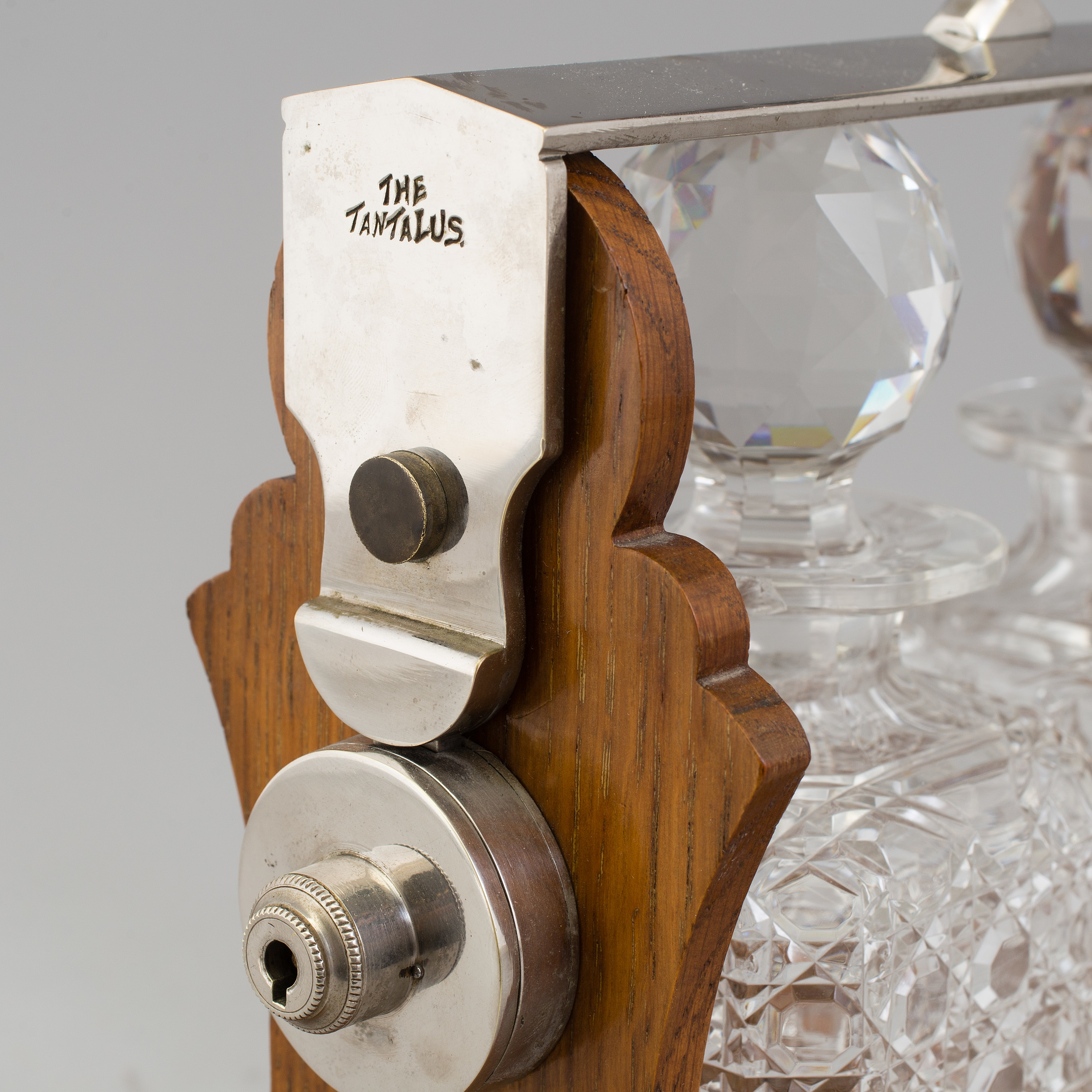 A 20th century tantalus 'The Tantalus'. - Bukowskis