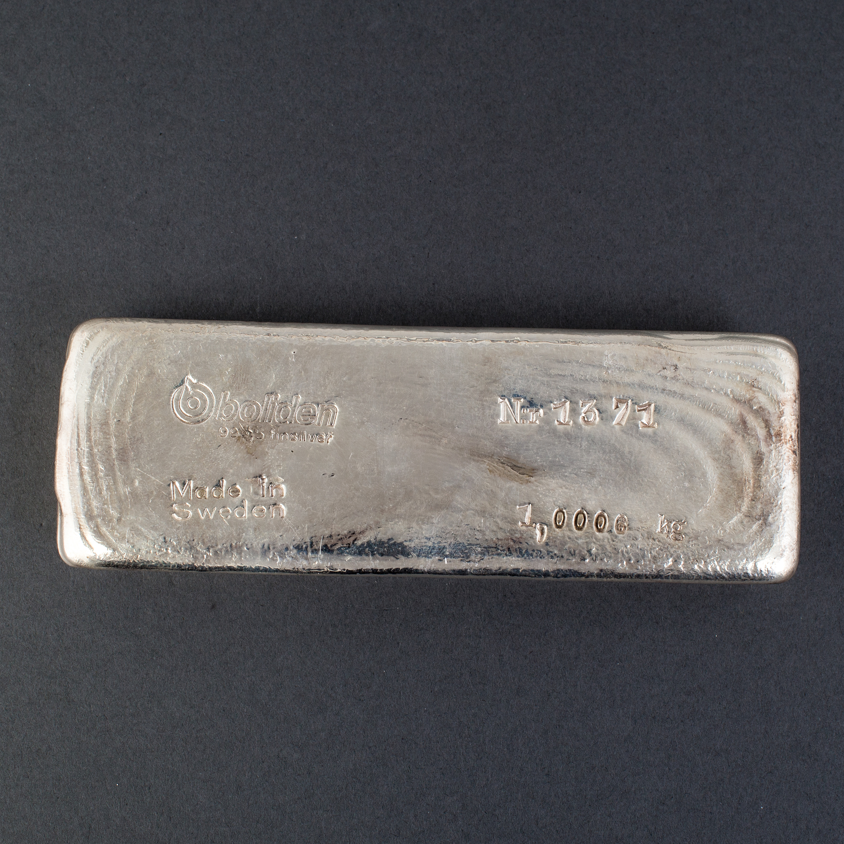 A Swedish fine silver 999,5 ingot from Boliden. Weight ca 1 kg. - Bukowskis