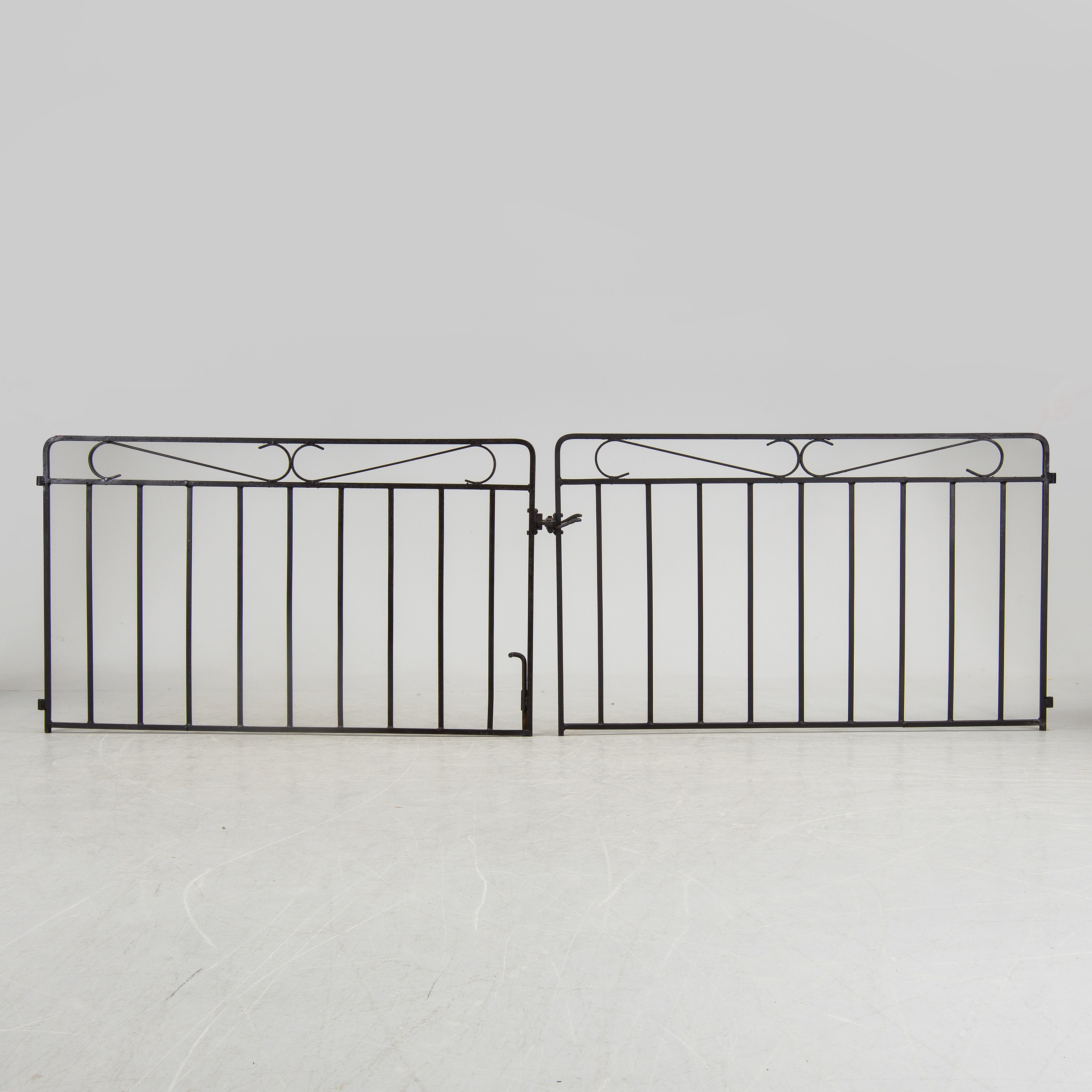 A mid 20th century garden gates. - Bukowskis