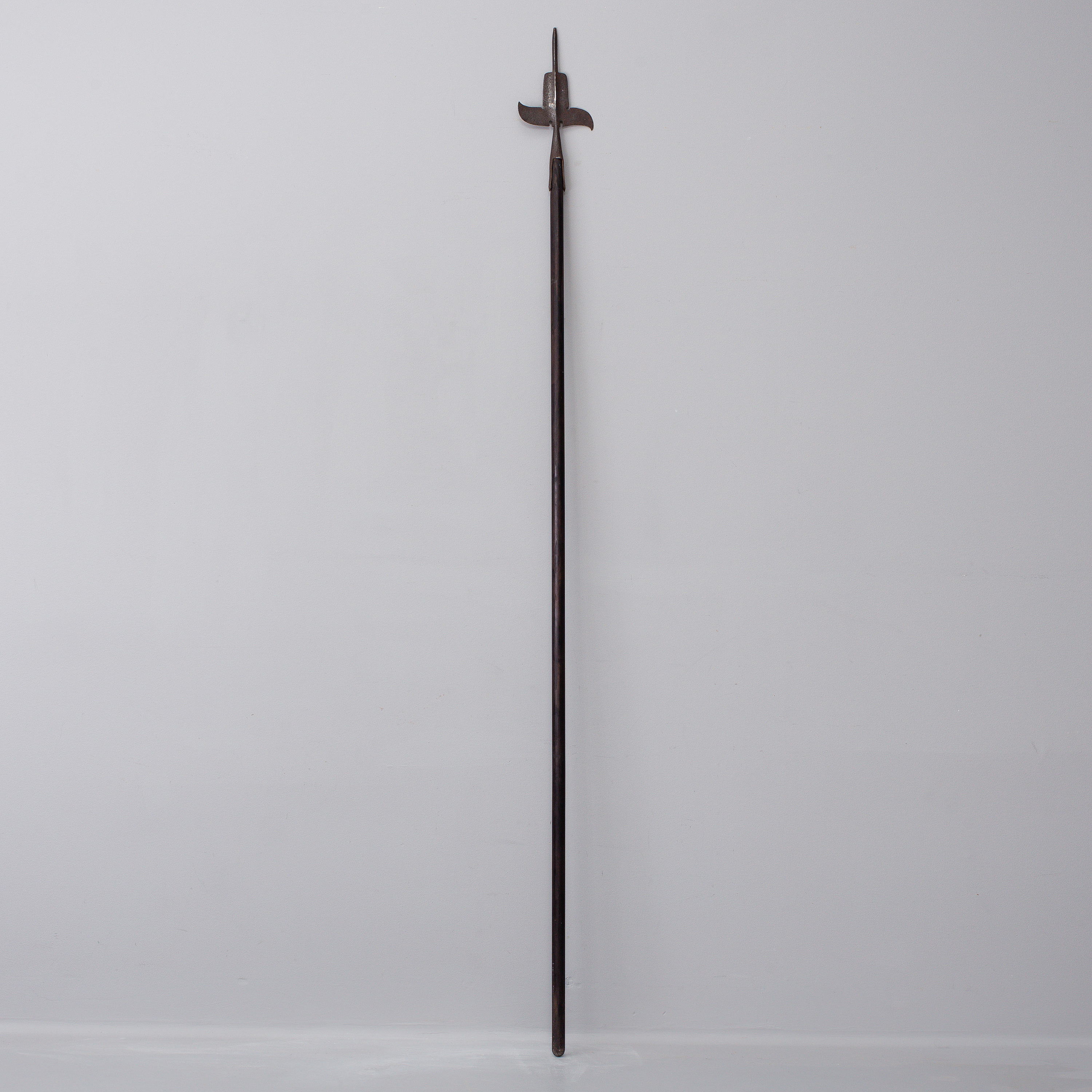 A 18th century Swedish iron bardisan. - Bukowskis
