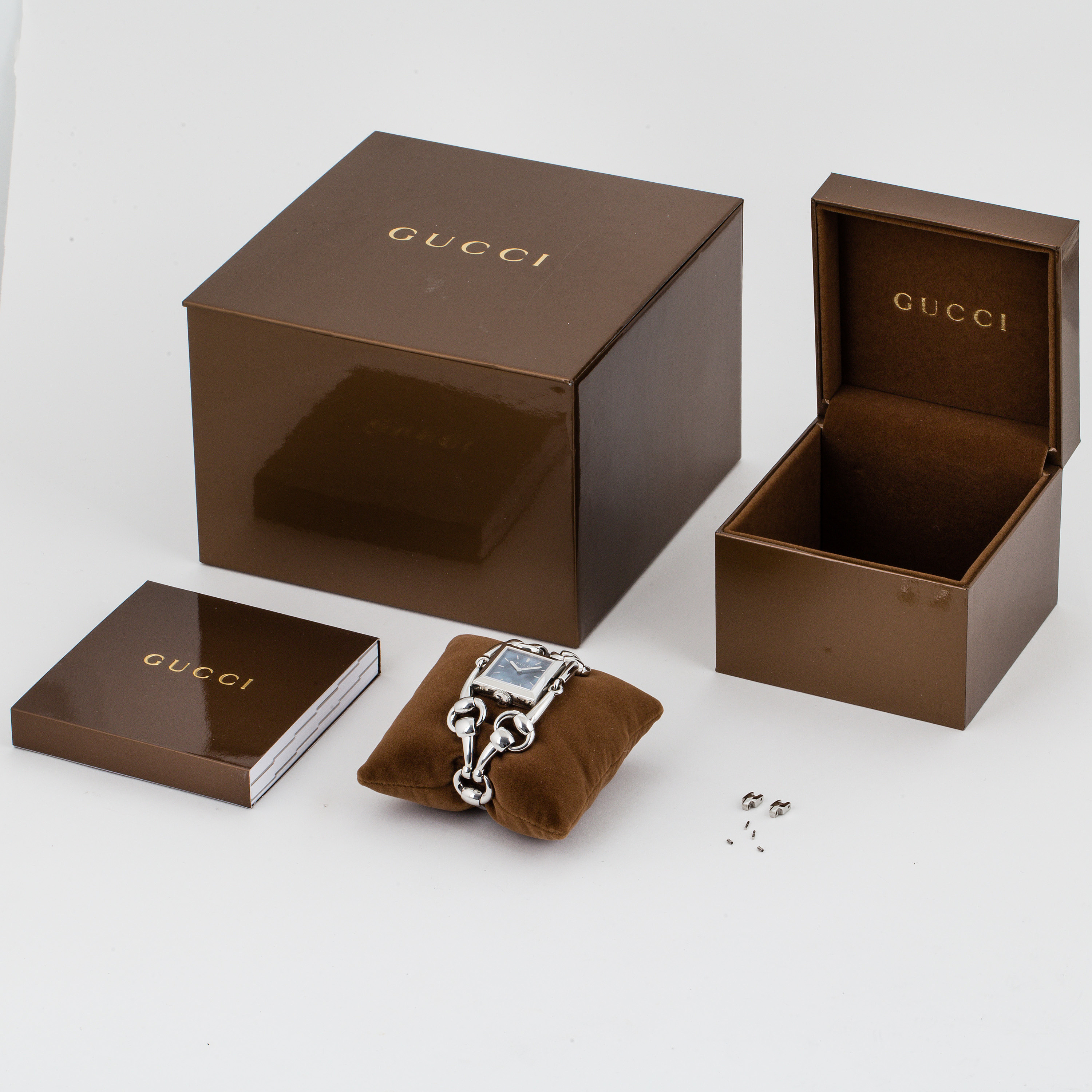 GUCCI, Signoria, wristwatch, 25 x 25 mm, - Bukowskis