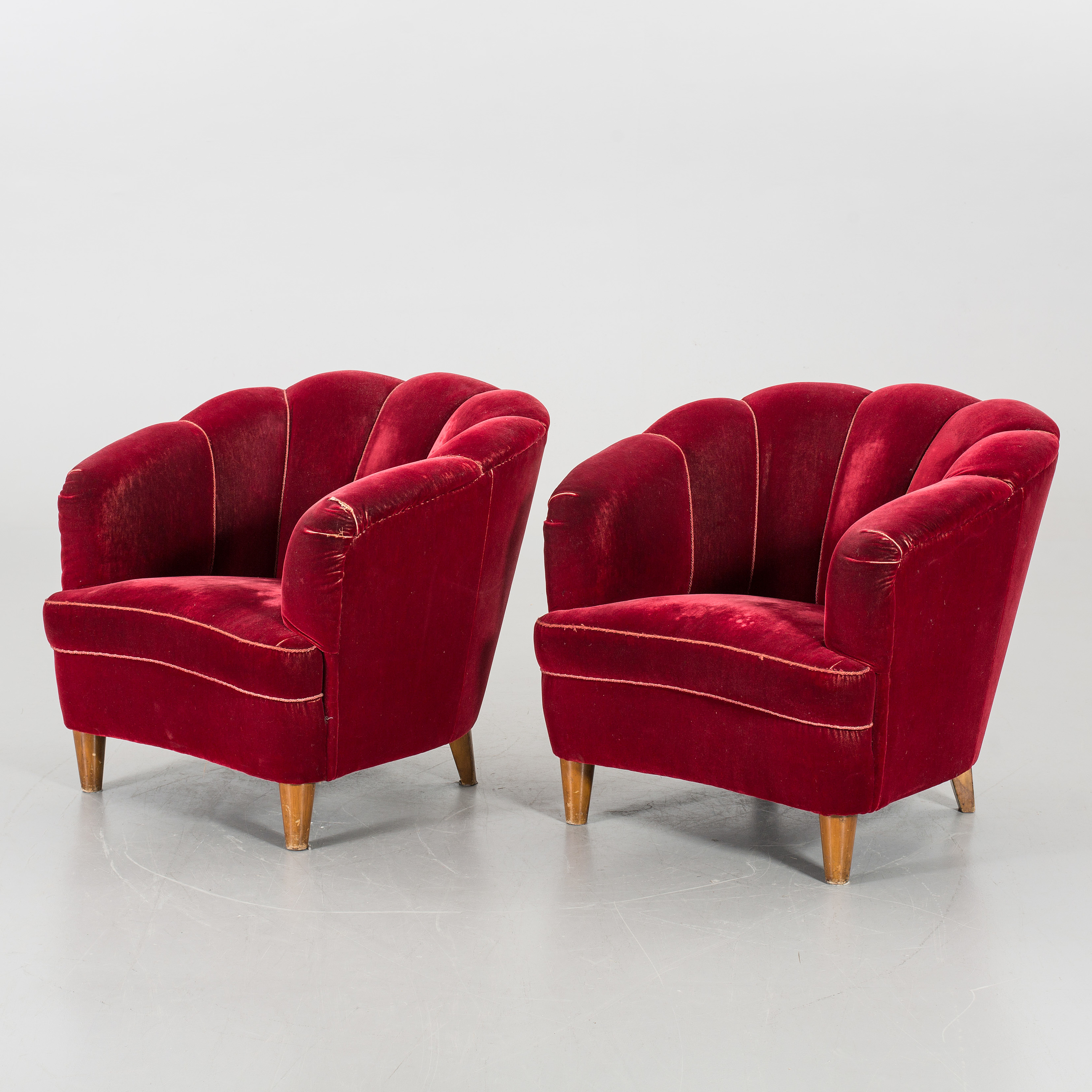 TWO ARMCHAIRS. - Bukowskis
