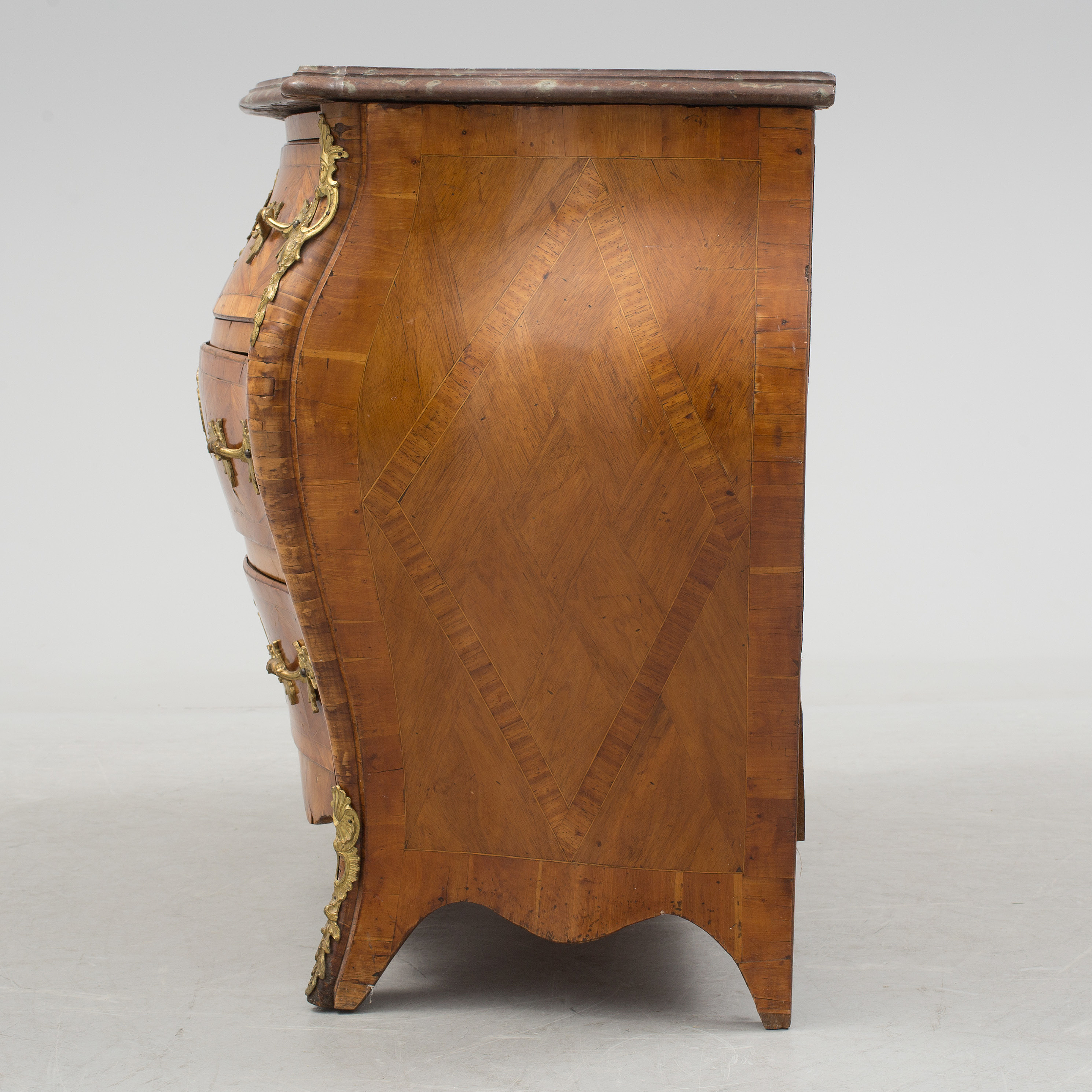 BYRÅ, rokoko, stockholmsarbete, 1700-talets andra hälft. - Bukowskis