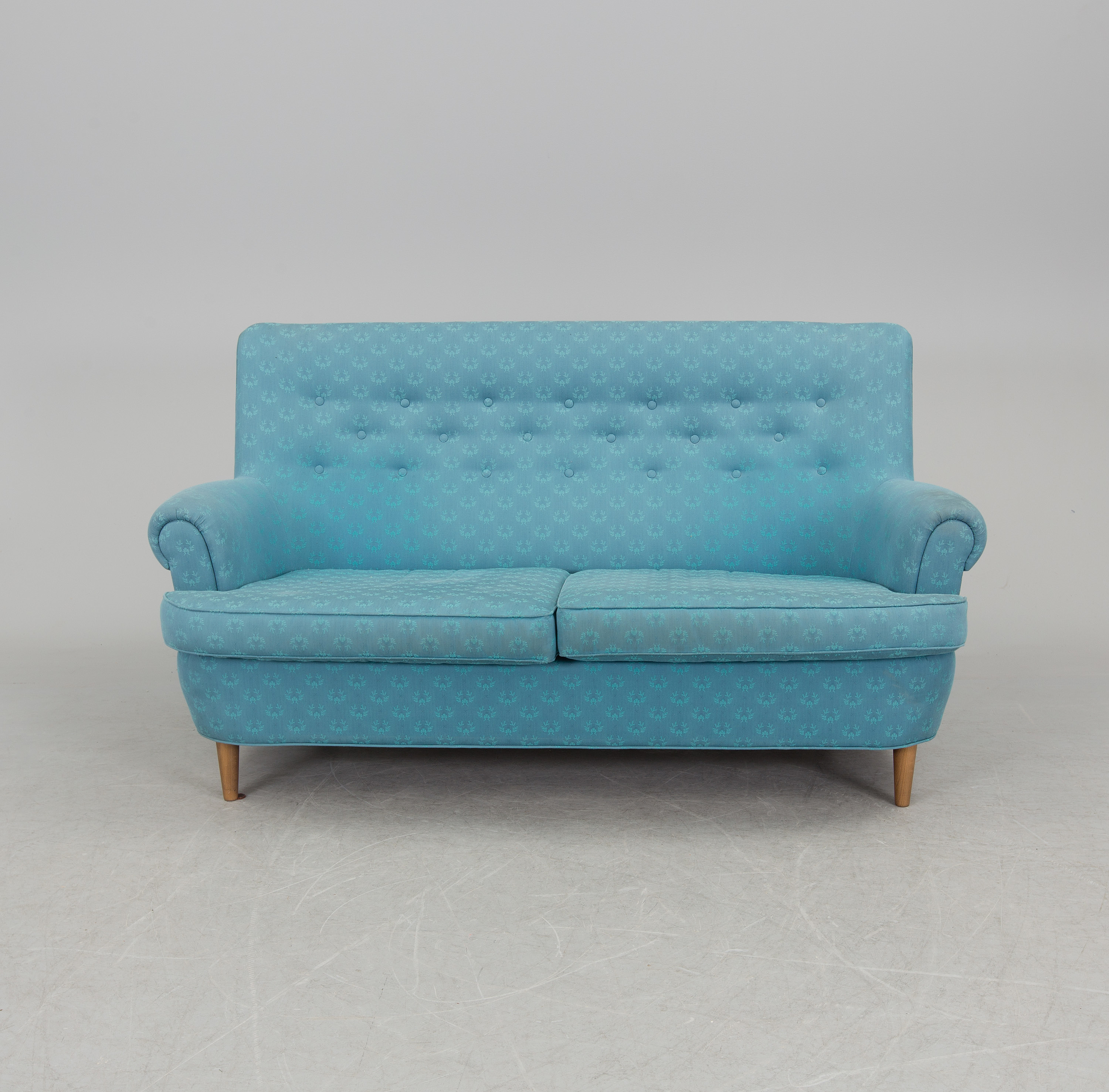 a Carl Malmsten "Hemmakväll" sofa. - Bukowskis
