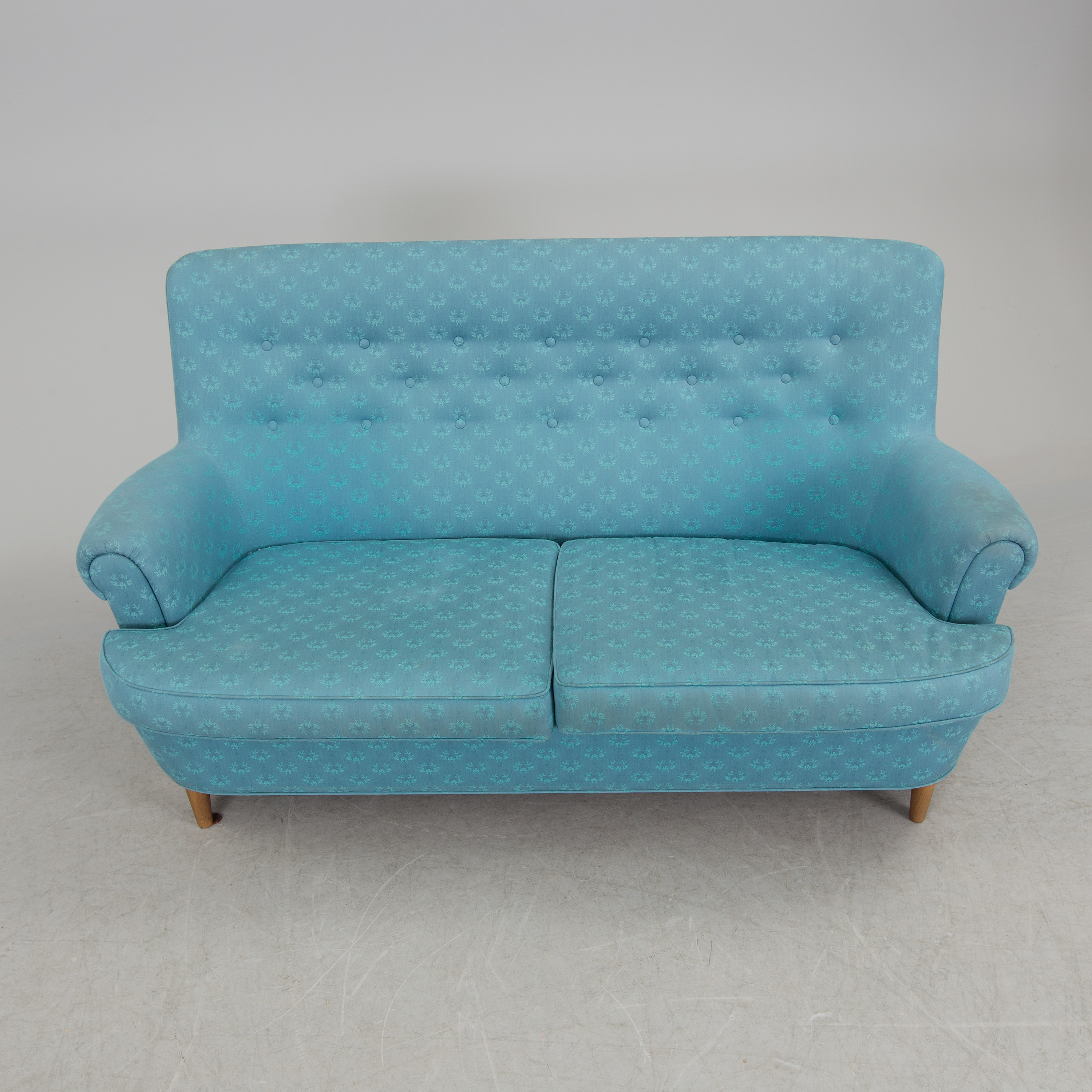 a Carl Malmsten "Hemmakväll" sofa. - Bukowskis