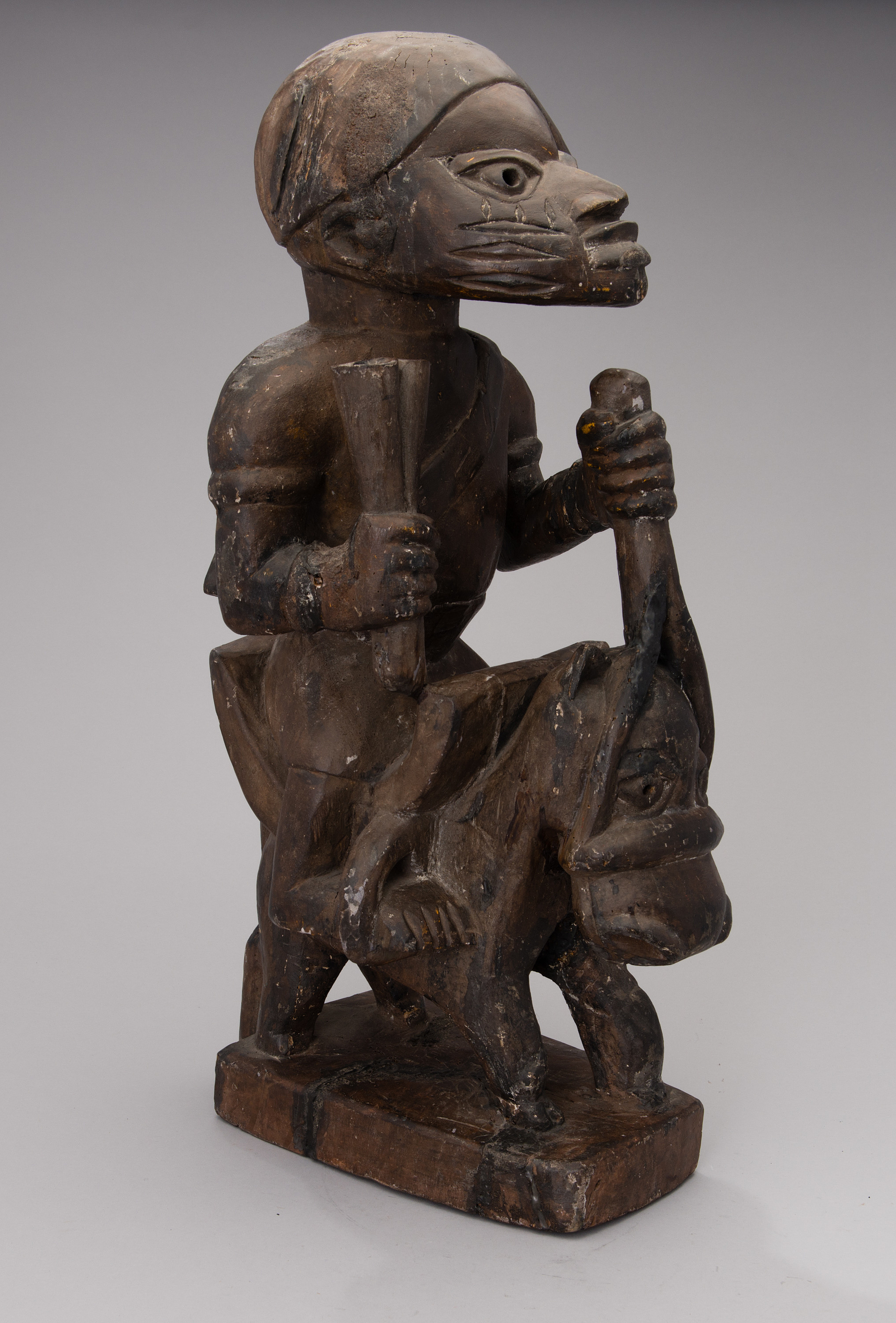 AN AFRICAN SCULPTURE, Ivorycoast/Senufo people. - Bukowskis