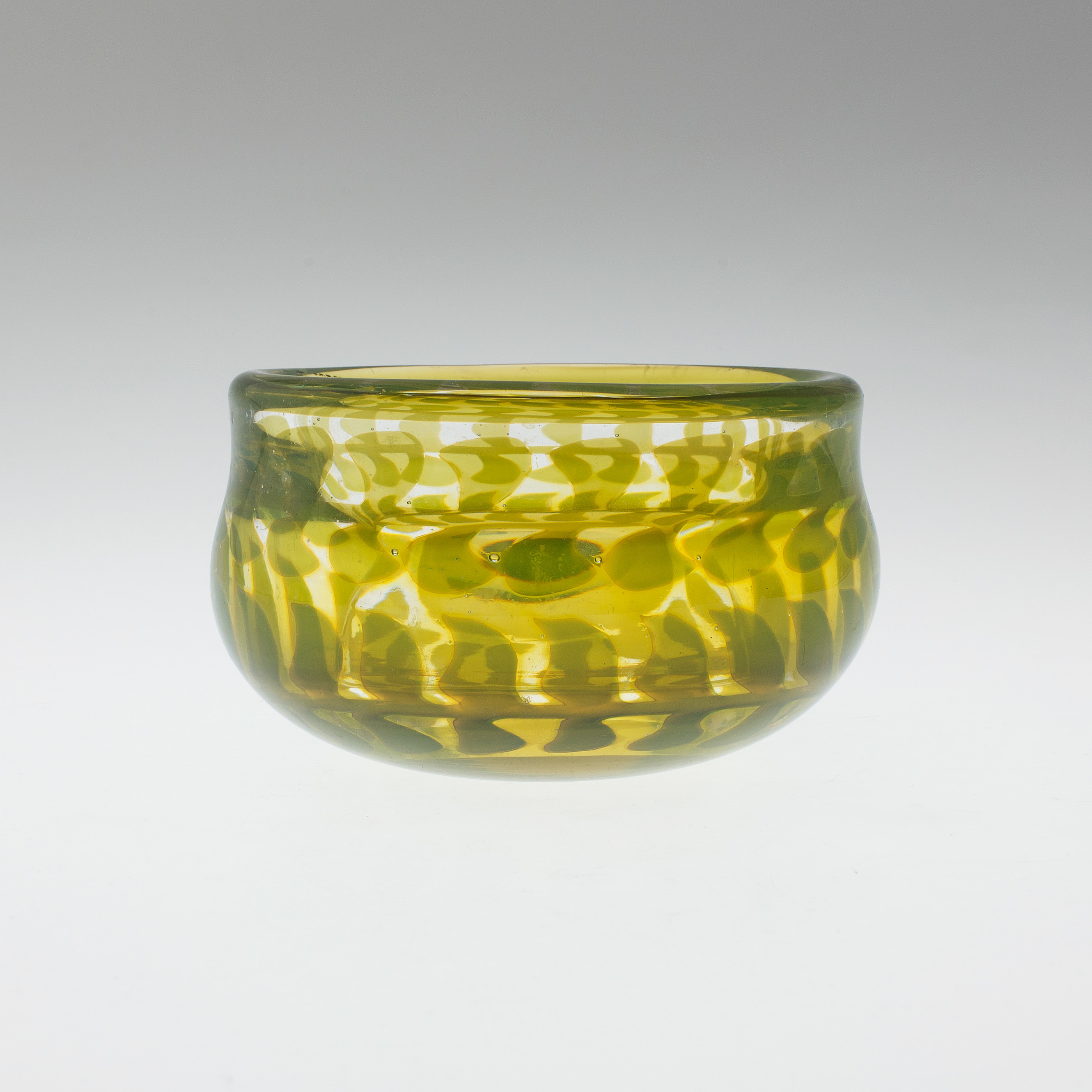 INGEBORG LUNDIN, a Graal glass bowl from Orrefors. - Bukowskis