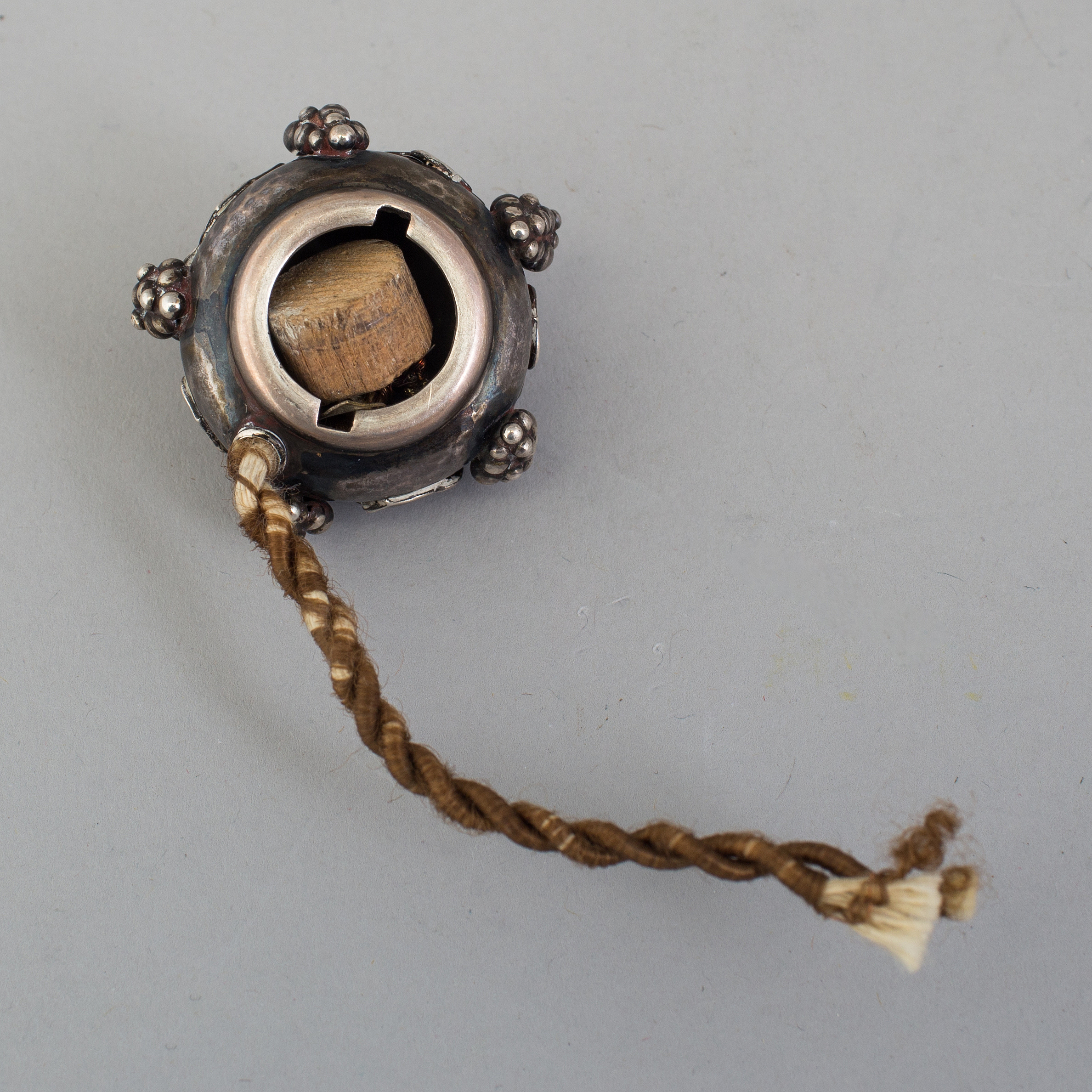 A buzzer silver for the table, presumably Geroge Jensen. - Bukowskis