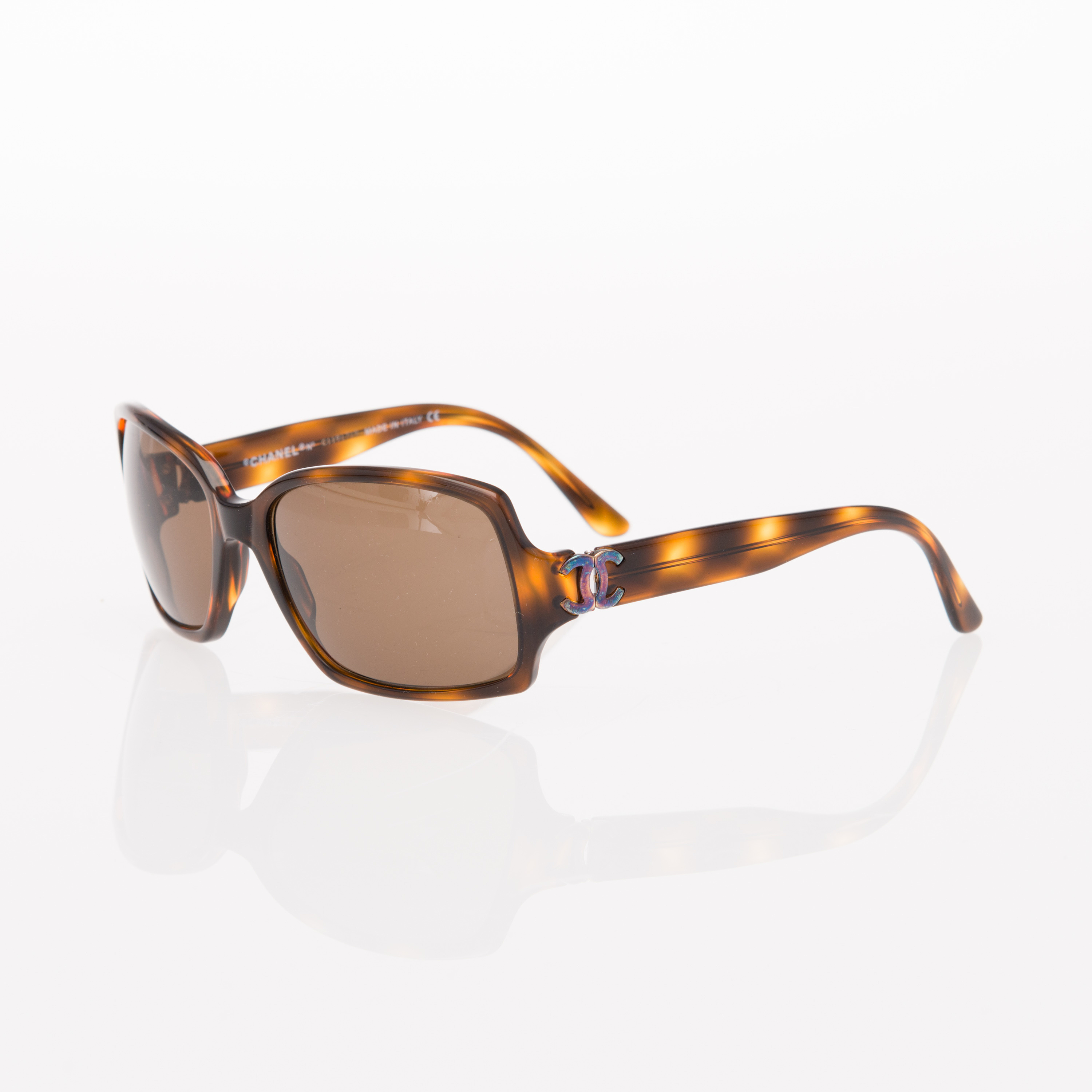 CHANEL, sun glasses. - Bukowskis