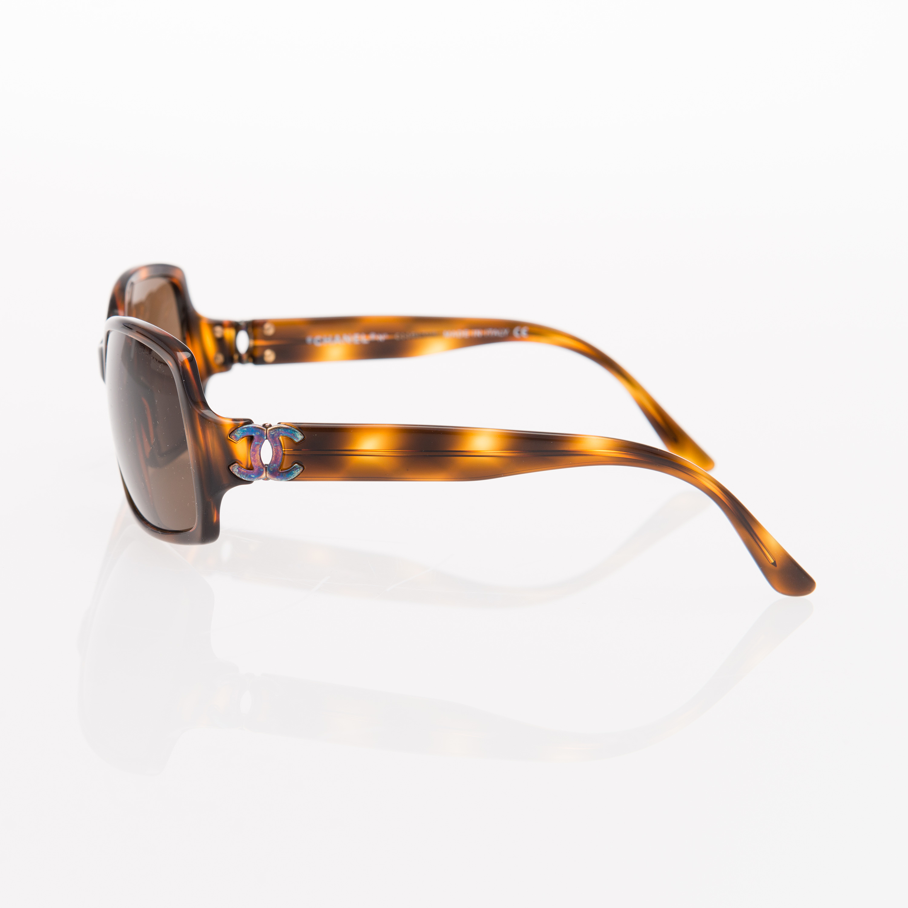 CHANEL, sun glasses. - Bukowskis