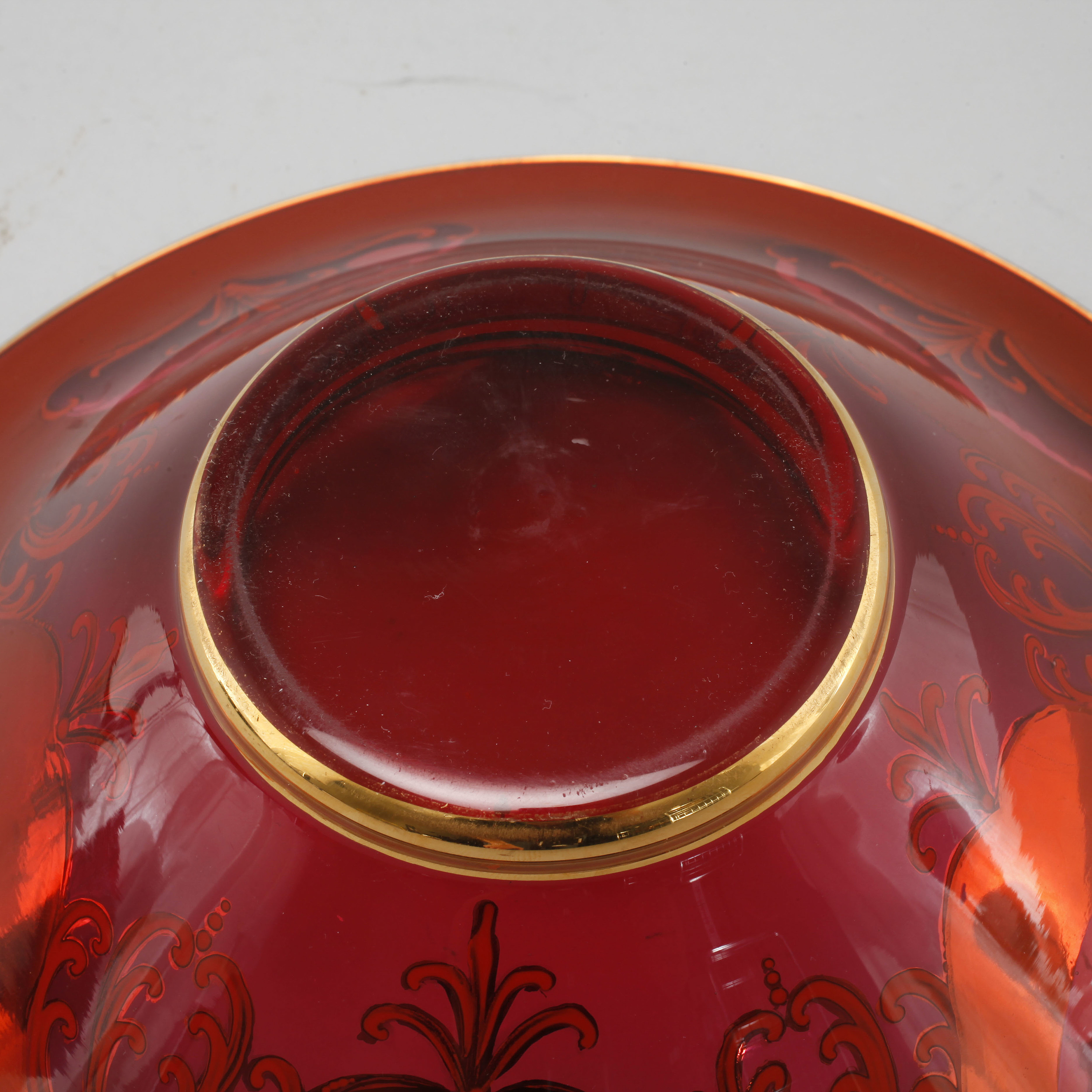 A glass bowl, first half of the 20th century. - Bukowskis